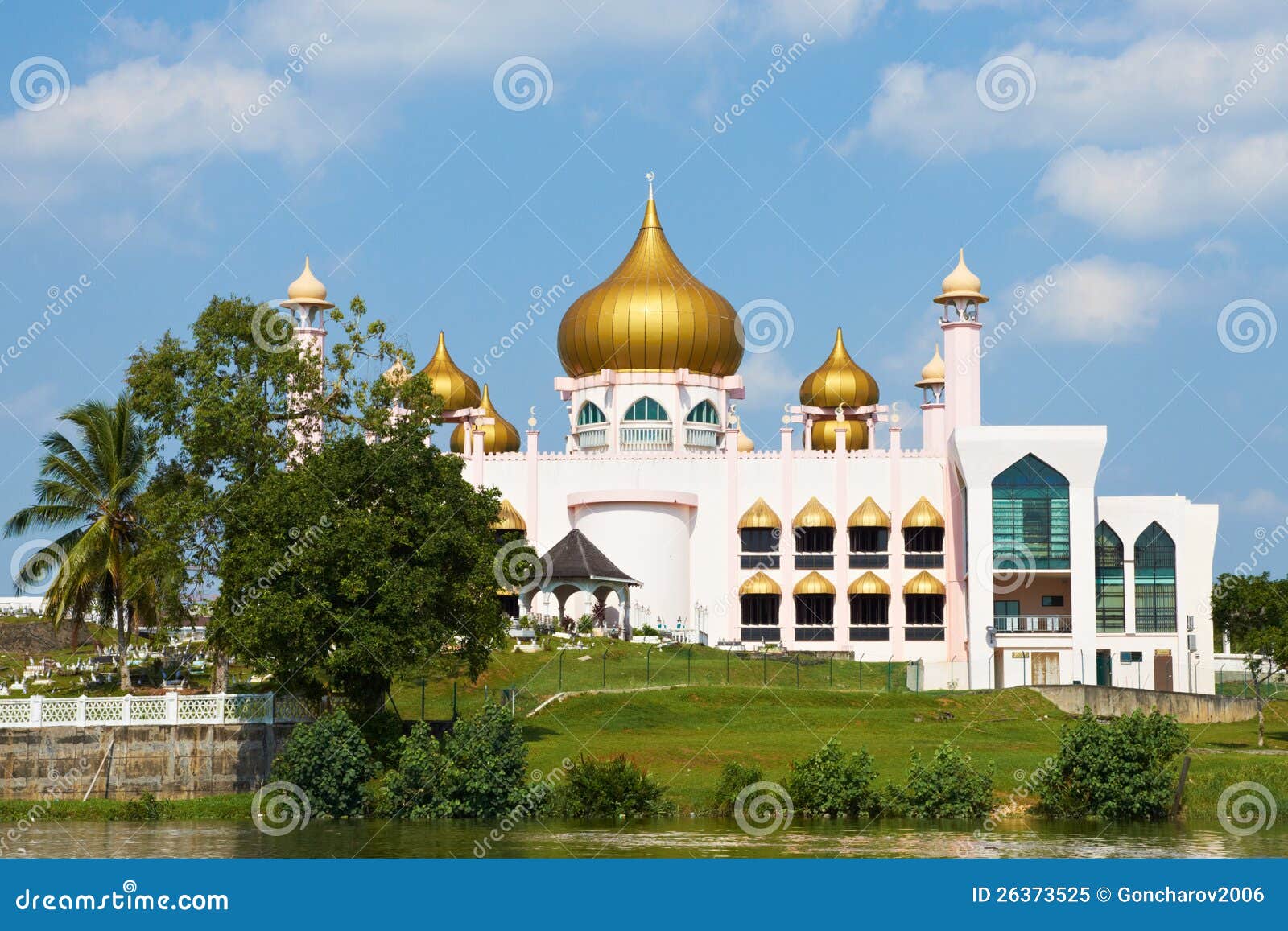 Pink Mosque in Kuching (Borneo, Malaysia) Stock Image - Image of river ...