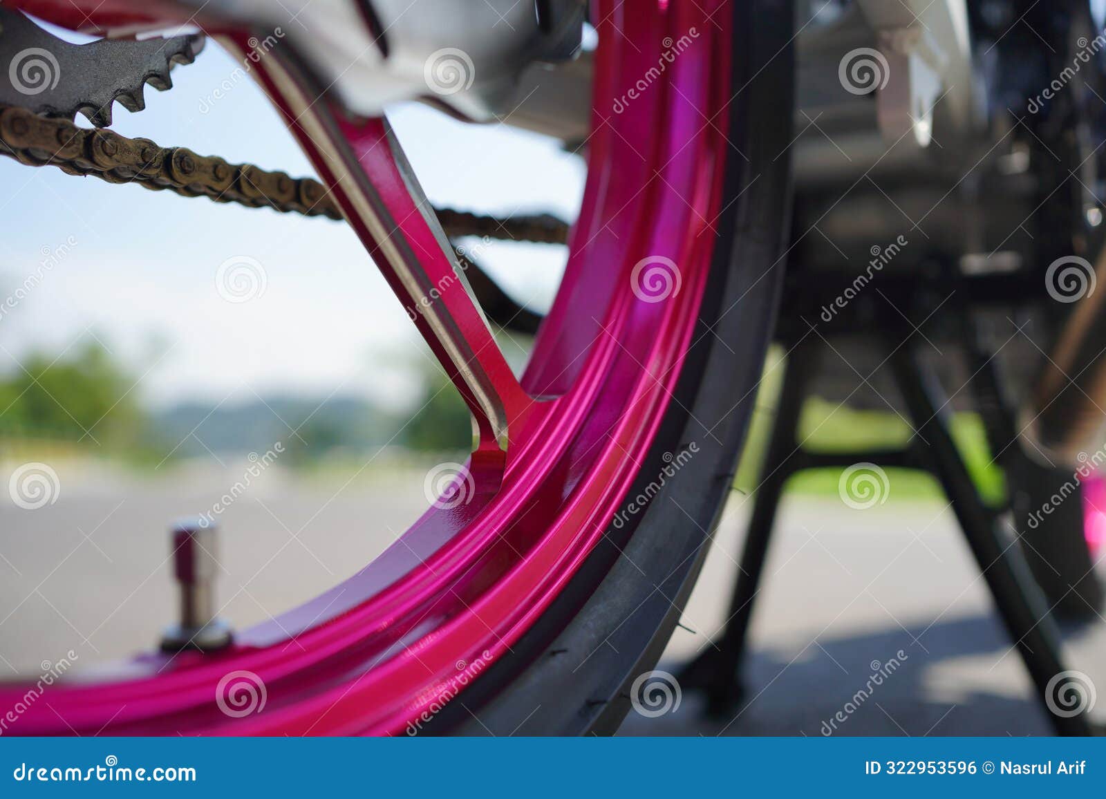 Pink Racing Rims On 4-Stroke Underbone Motorbikes Stock Photography ...