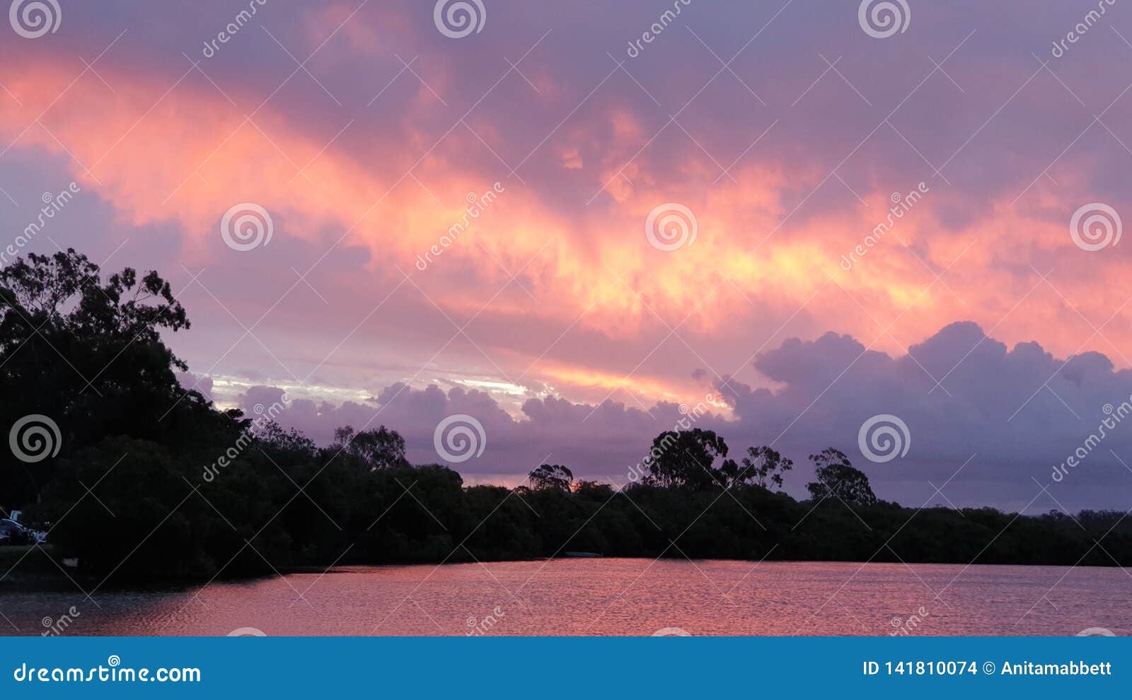 Pink sunset Maroochy River stock photo. Image of pink - 141810074