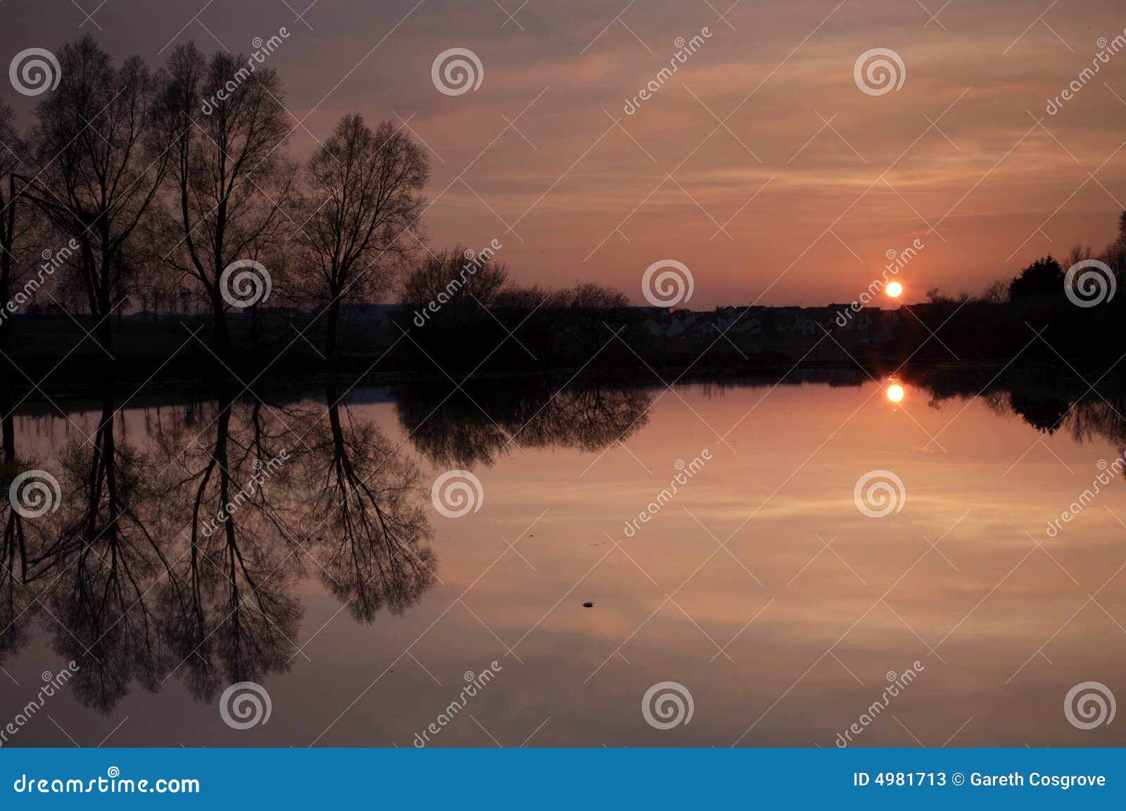 Pink sunset over lake stock image. Image of dramatic, cloudscape - 4981713