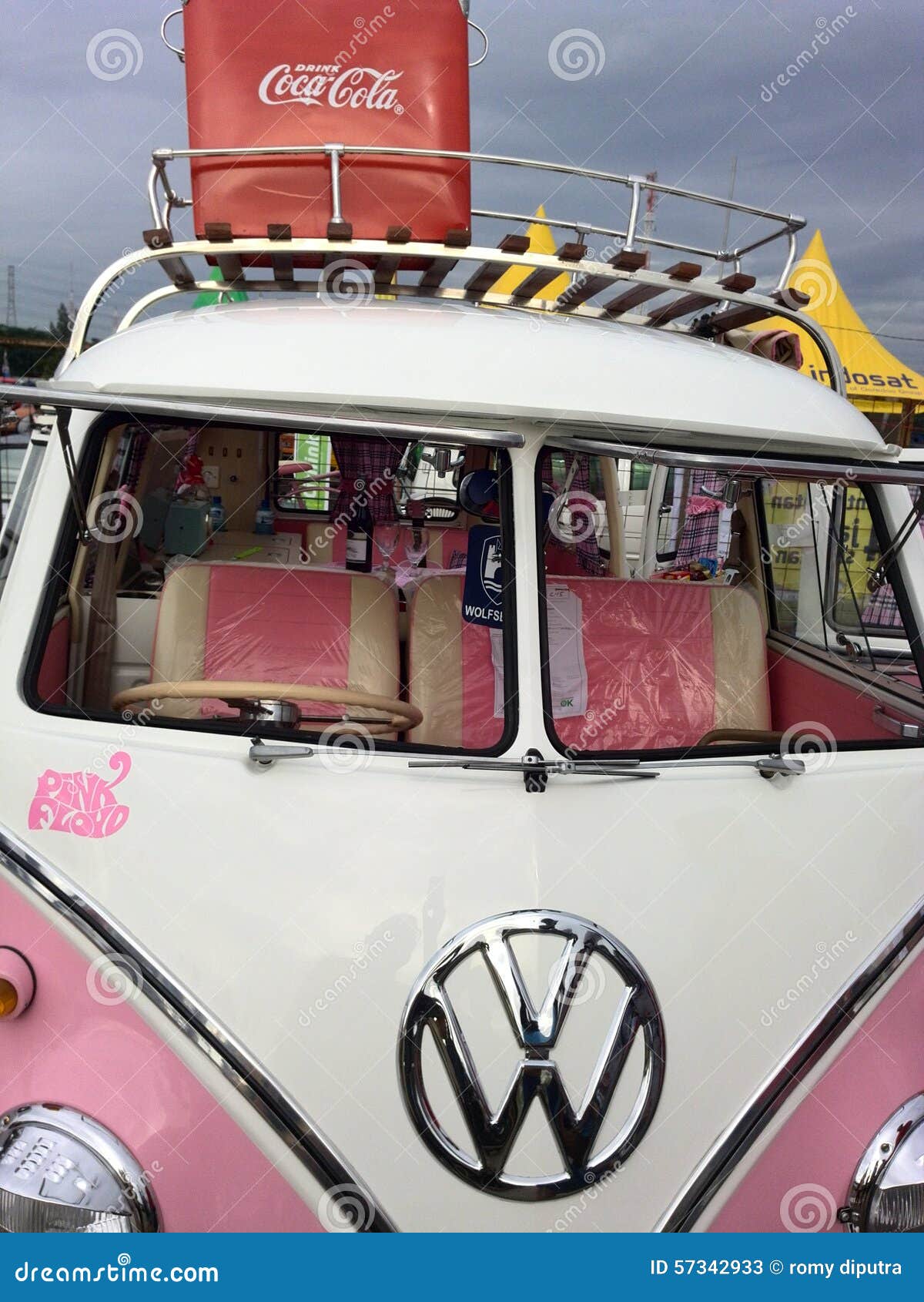 Pink vw editorial stock photo. Image of pink, volkswagen - 57342933