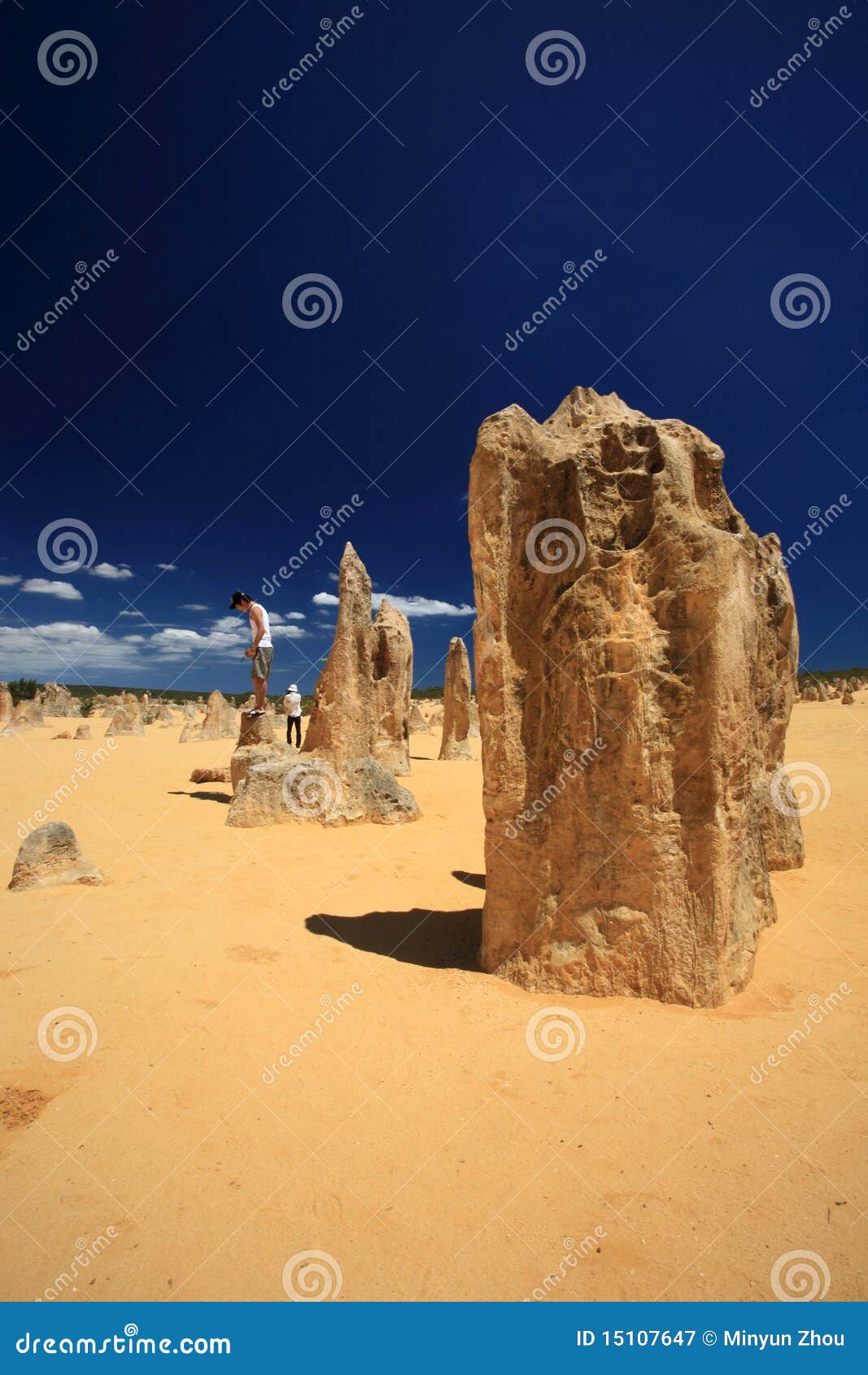 Pinnacles Desert editorial photography. Image of formation - 15107647