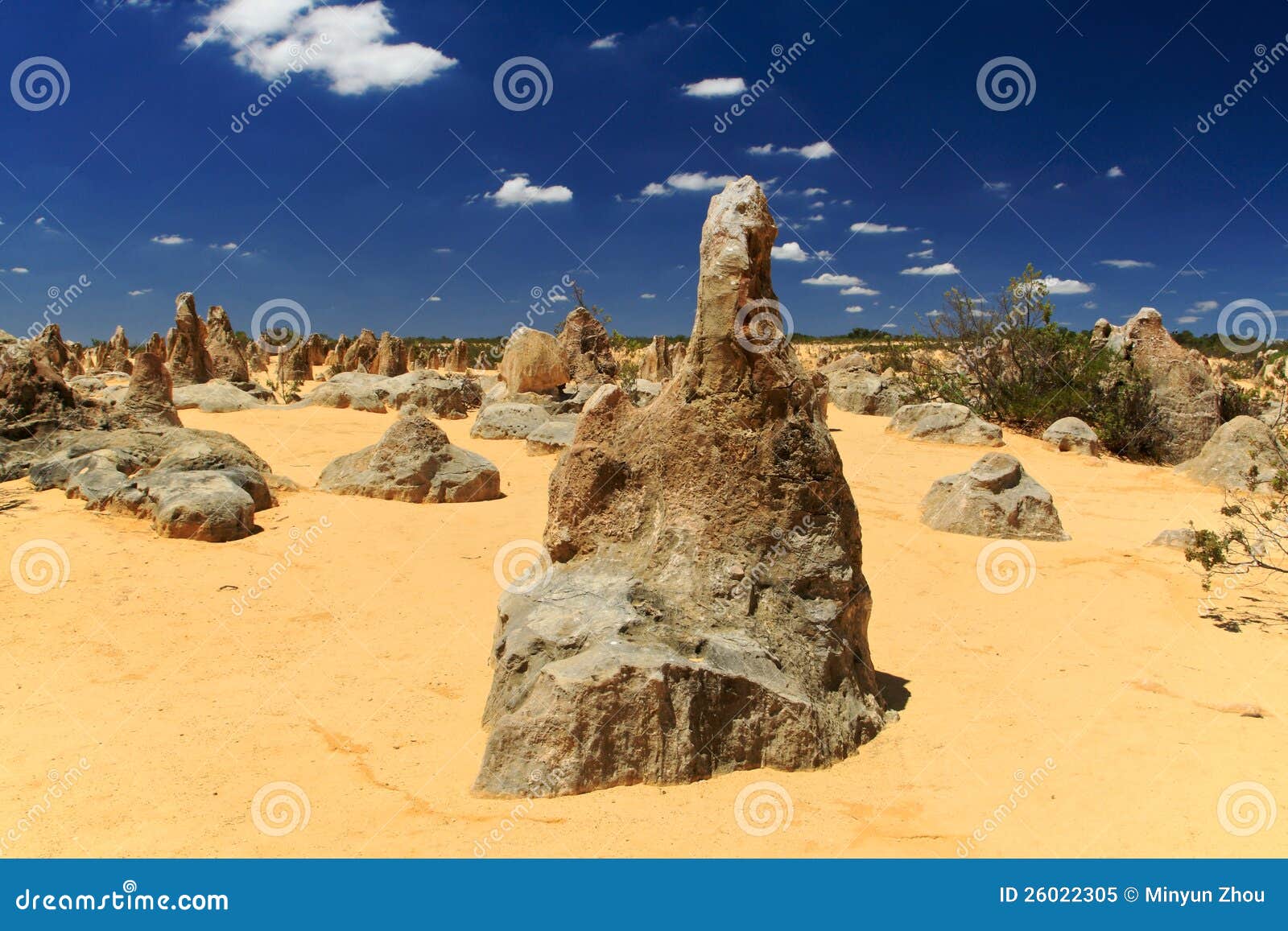 Pinnacles Desert,Western Australia Stock Image - Image of gold, peak ...