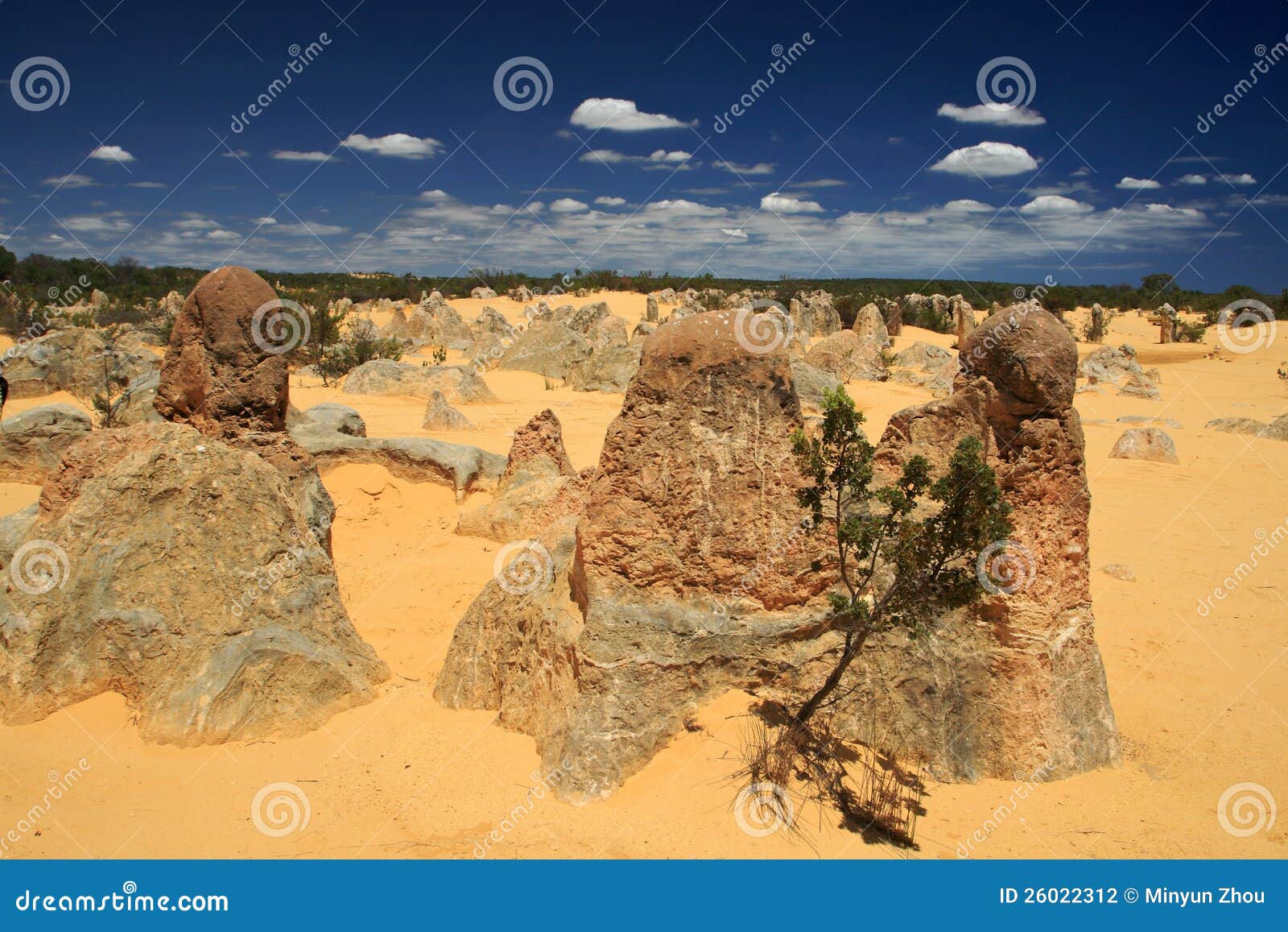 Pinnacles Desert,Western Australia Stock Photo - Image of formations ...