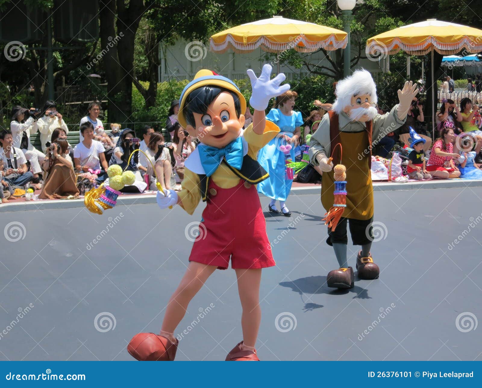 Disneyland Pinocchio Bronze Statue Editorial Image | CartoonDealer.com ...