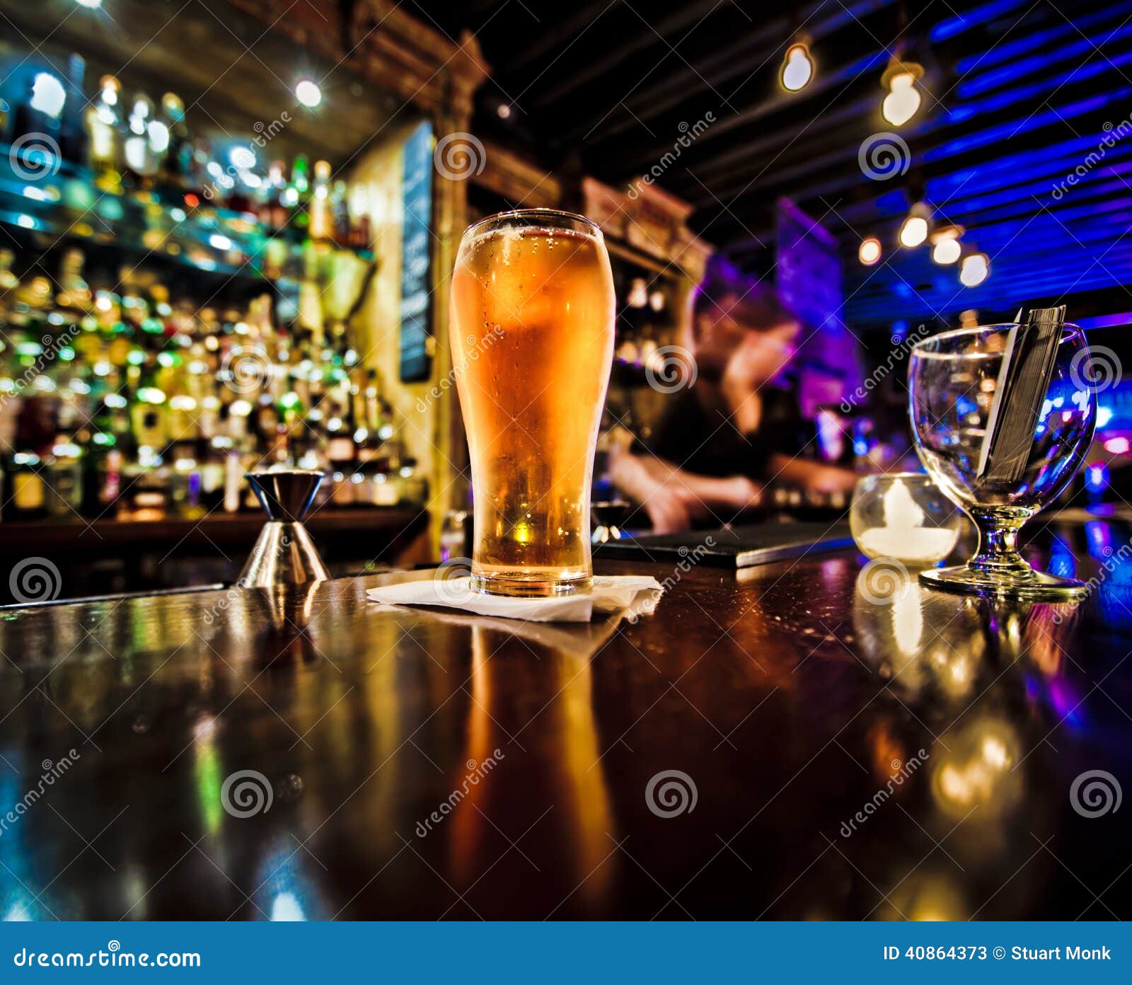 Pint of beer stock image. Image of alcohol, cider, alcoholic - 40864373
