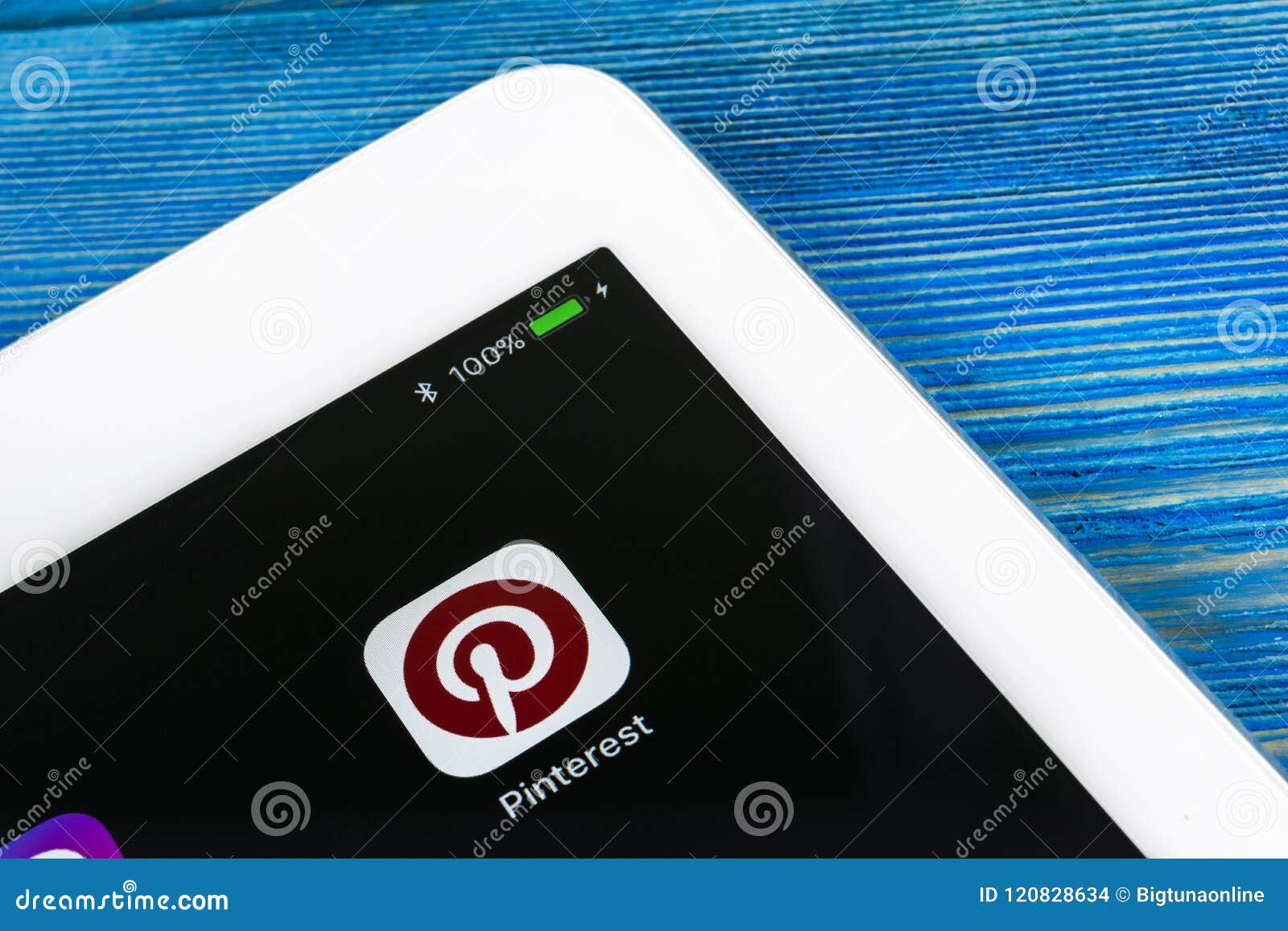 Pinterest Application Icon on Apple IPad Pro Smartphone Screen ... Pinterest Application Icon on Apple IPad Pro Smartphone Screen ...