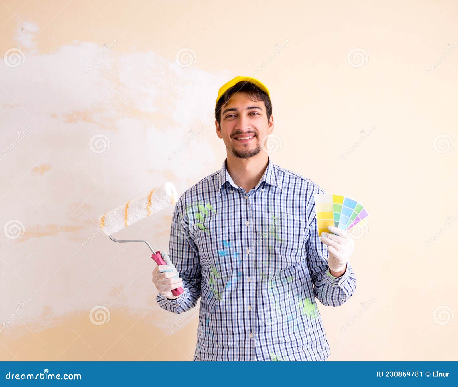 Pintor Pintando a Parede Em Casa Imagem de Stock - Imagem de ...