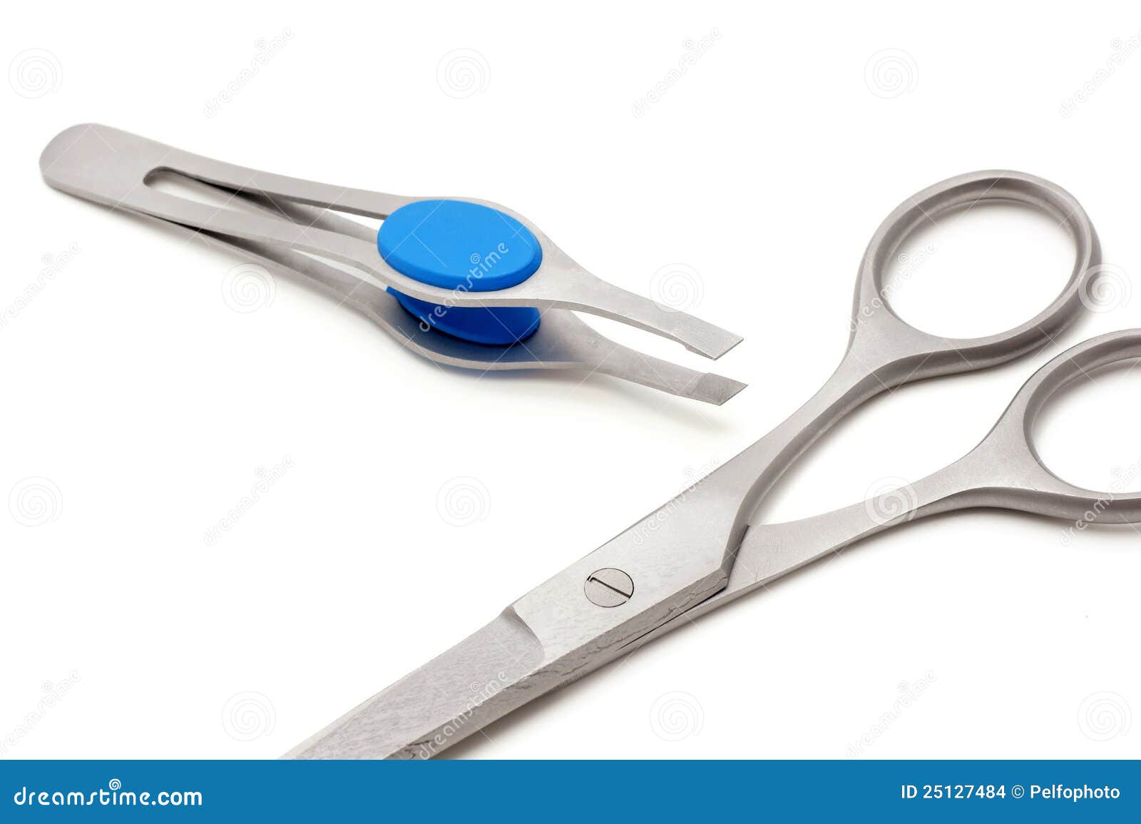 Pinzas y tijeras. foto de archivo. Imagen de instrumentos - 25127484