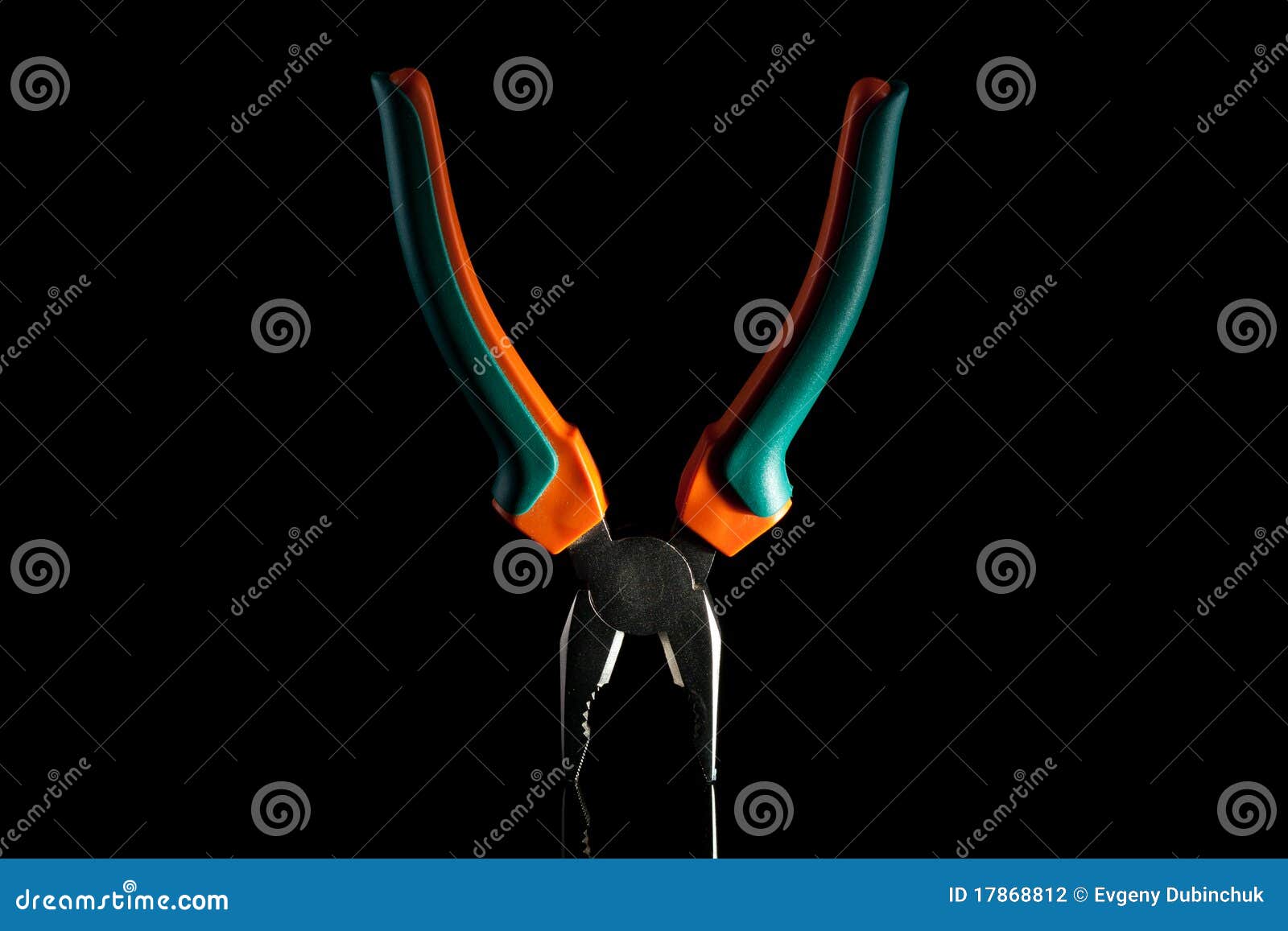 Pinze Con Le Pinse Lucidate Fotografia Stock - Immagine di mestiere ...