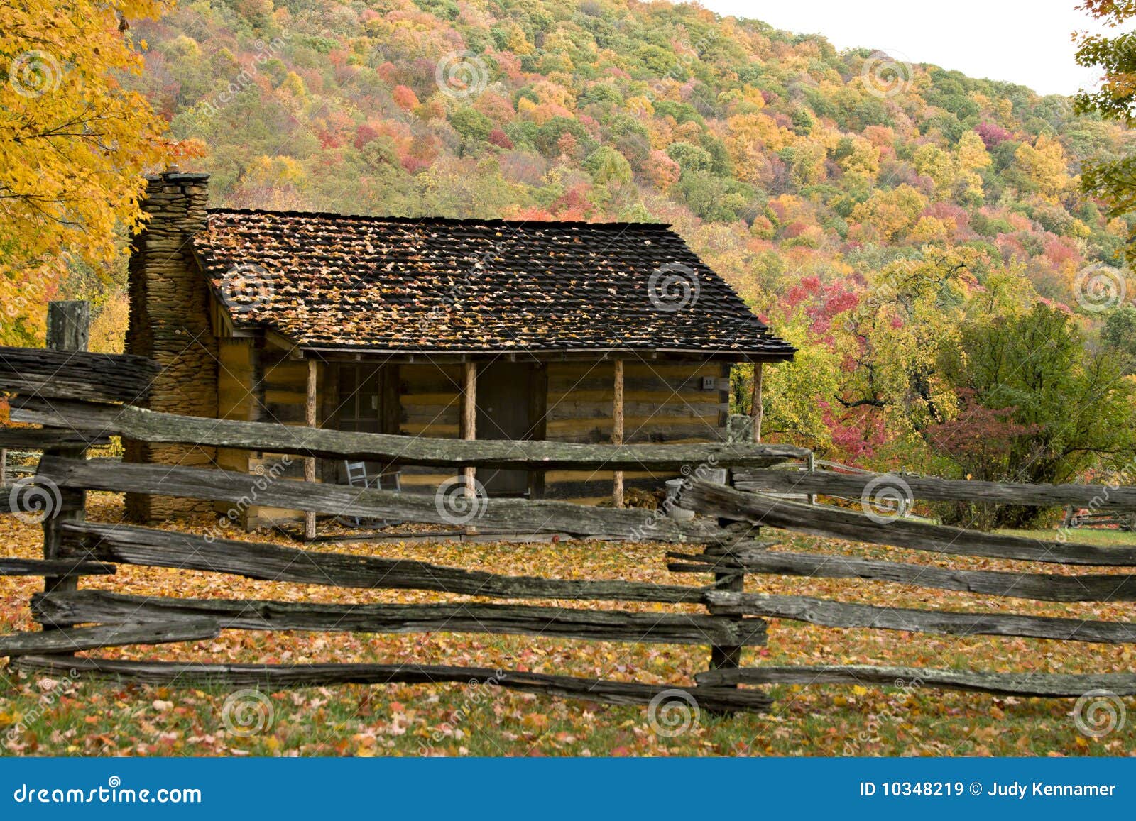 Pioneer Homestead in Autumn Stock Image - Image of rogers, landscape ...