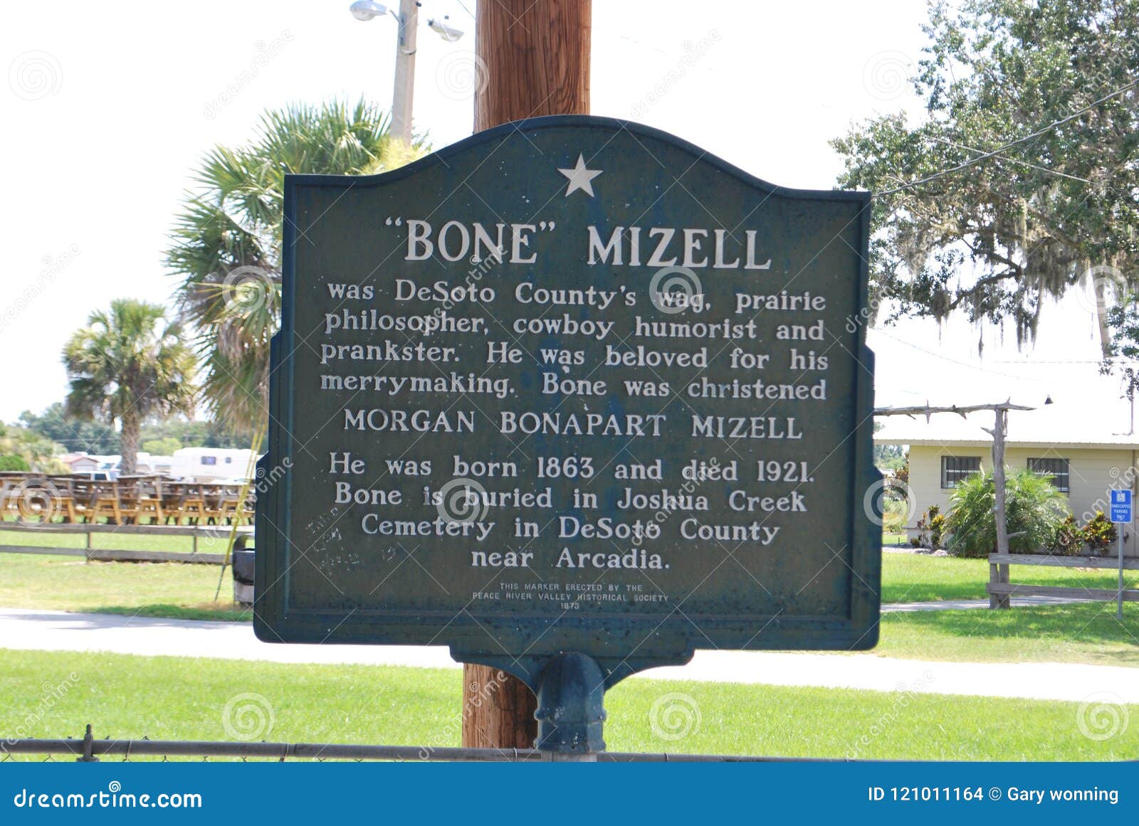 Pioneer Park Oneco Florida editorial stock image. Image of clouds ...