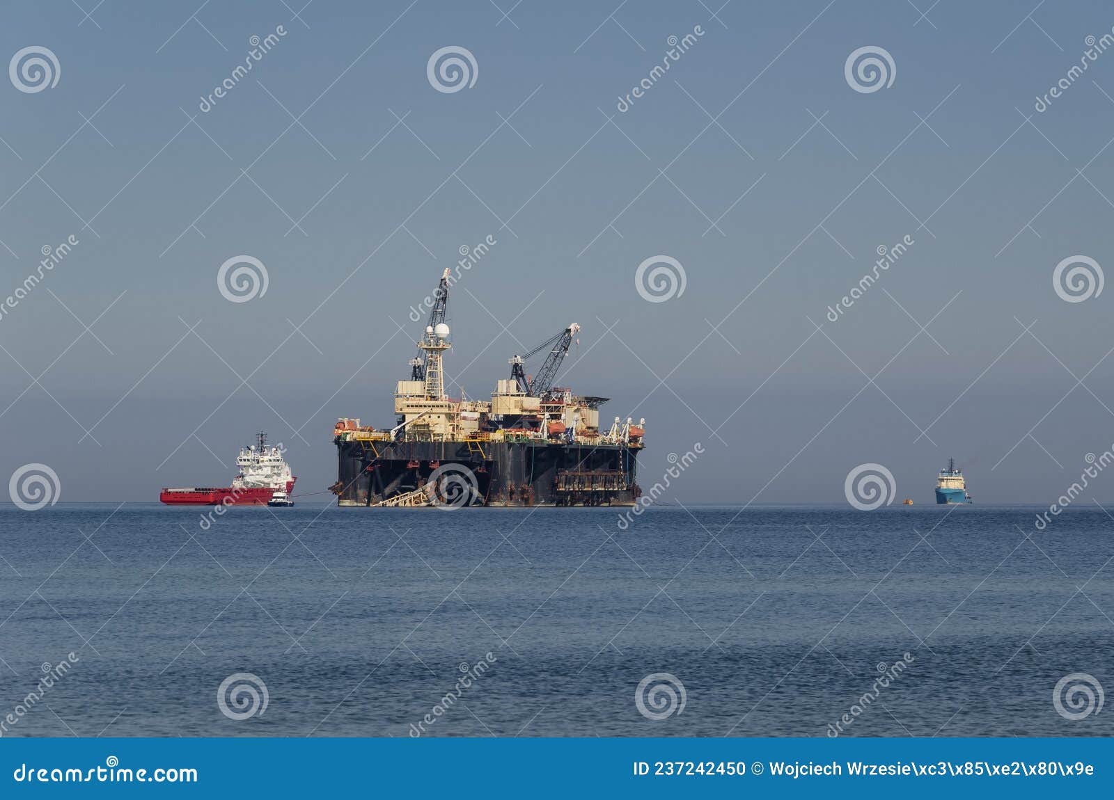 PIPE LAYER PLATFORM stock photo. Image of offshore, commercial - 237242450