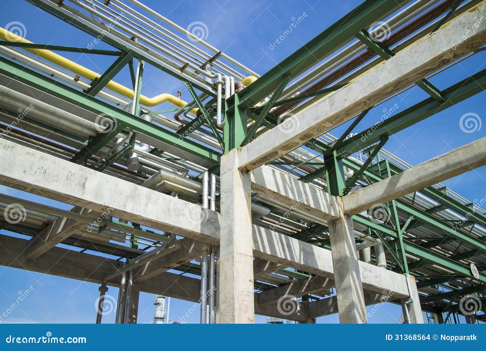 Pipe rack stock photo. Image of worker, pipe, work, industrial - 31368564