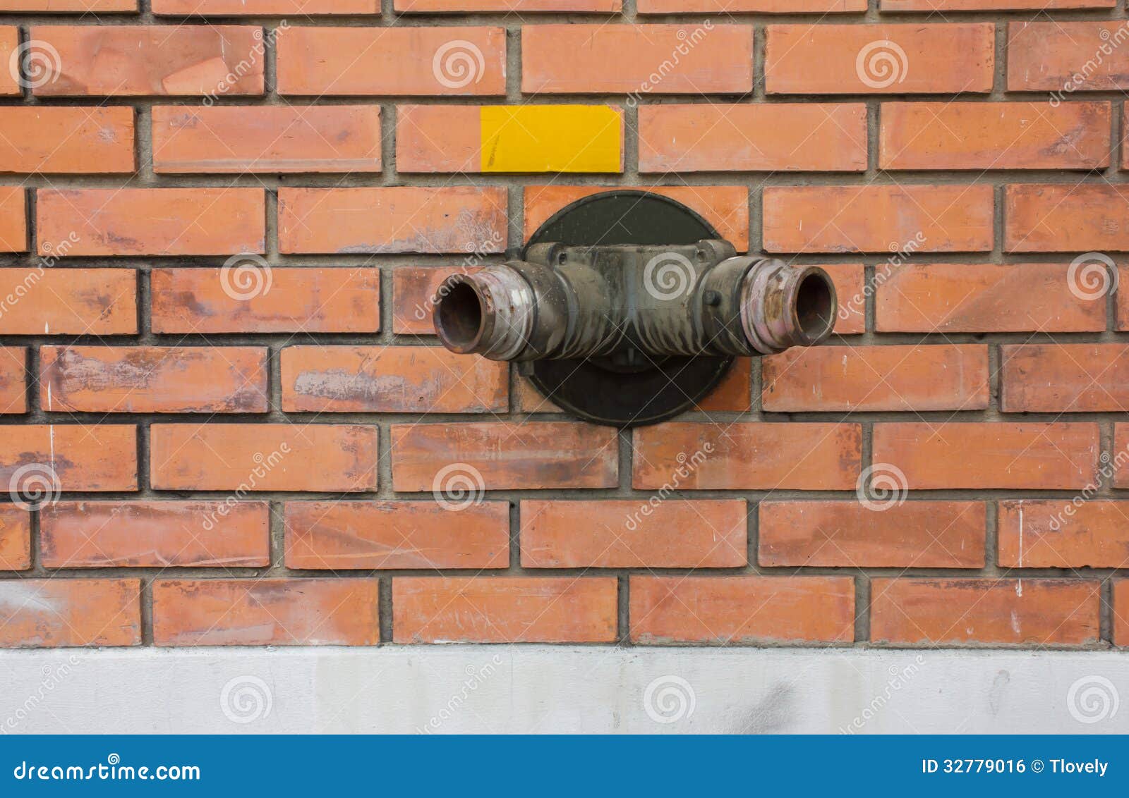 Pipe water emergency stock photo. Image of emergency - 32779016