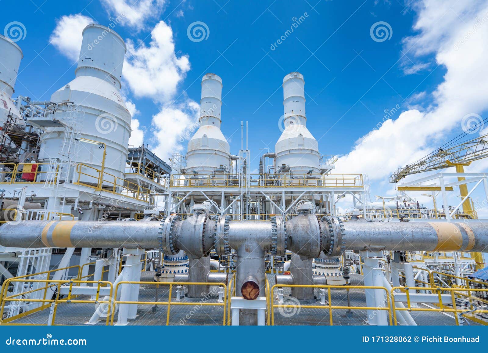 Pipe Work on Offshore Oil and Gas Central Processing Platform for ...