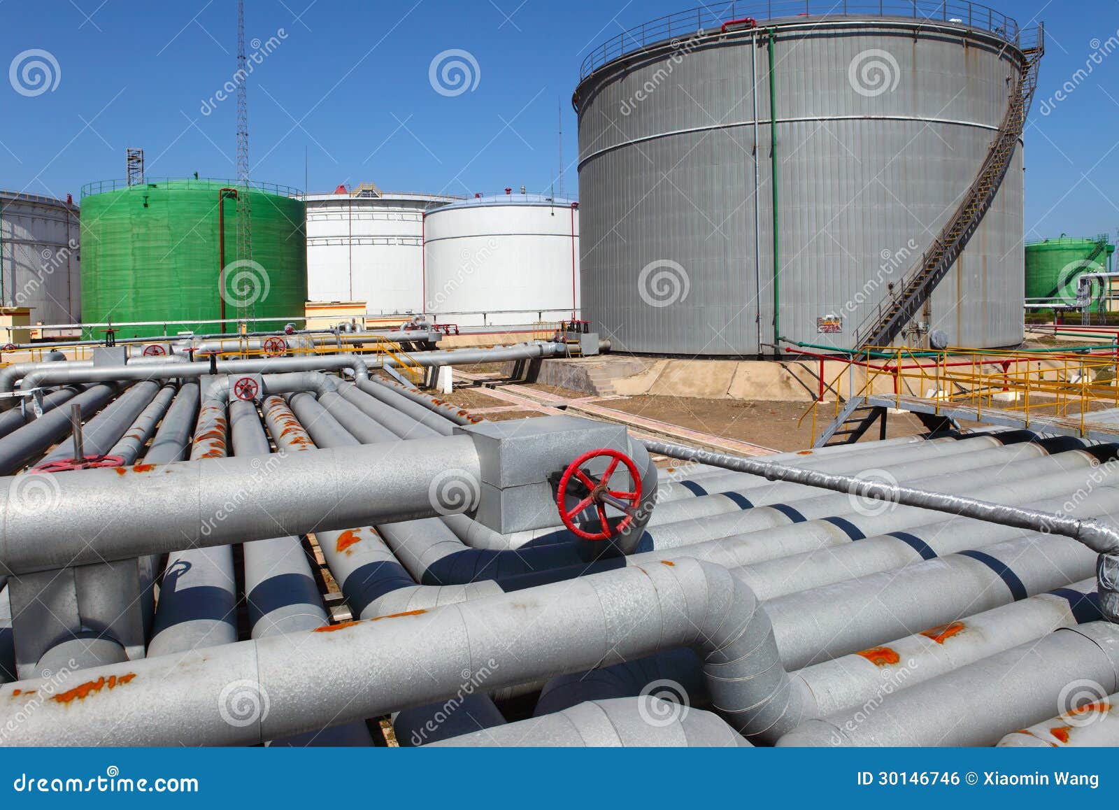 Pipeline and storage tanks stock photo. Image of electricity - 30146746