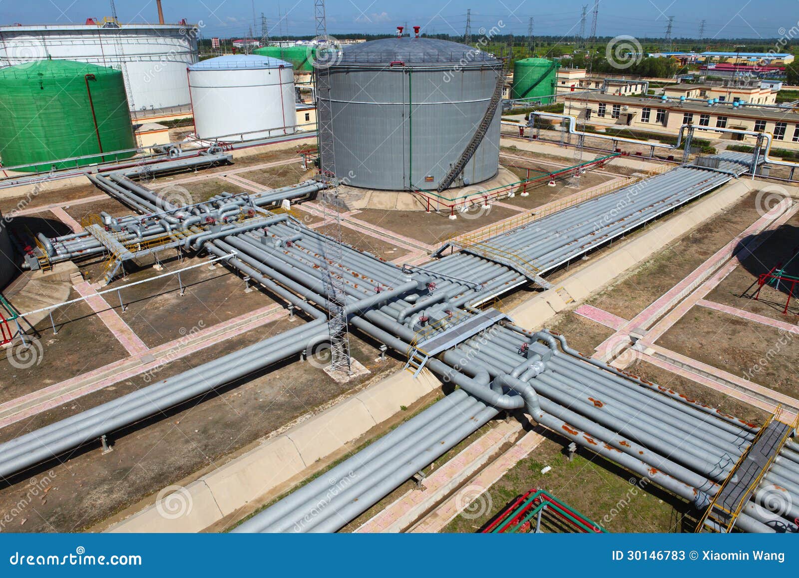 Pipeline and storage tanks stock image. Image of supply - 30146783