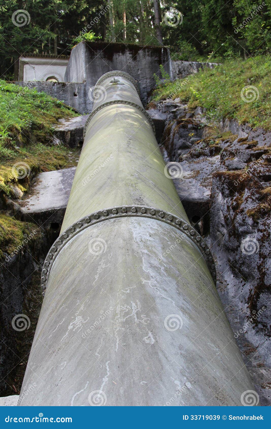 Pipeline stock image. Image of engineering, petroleum - 33719039