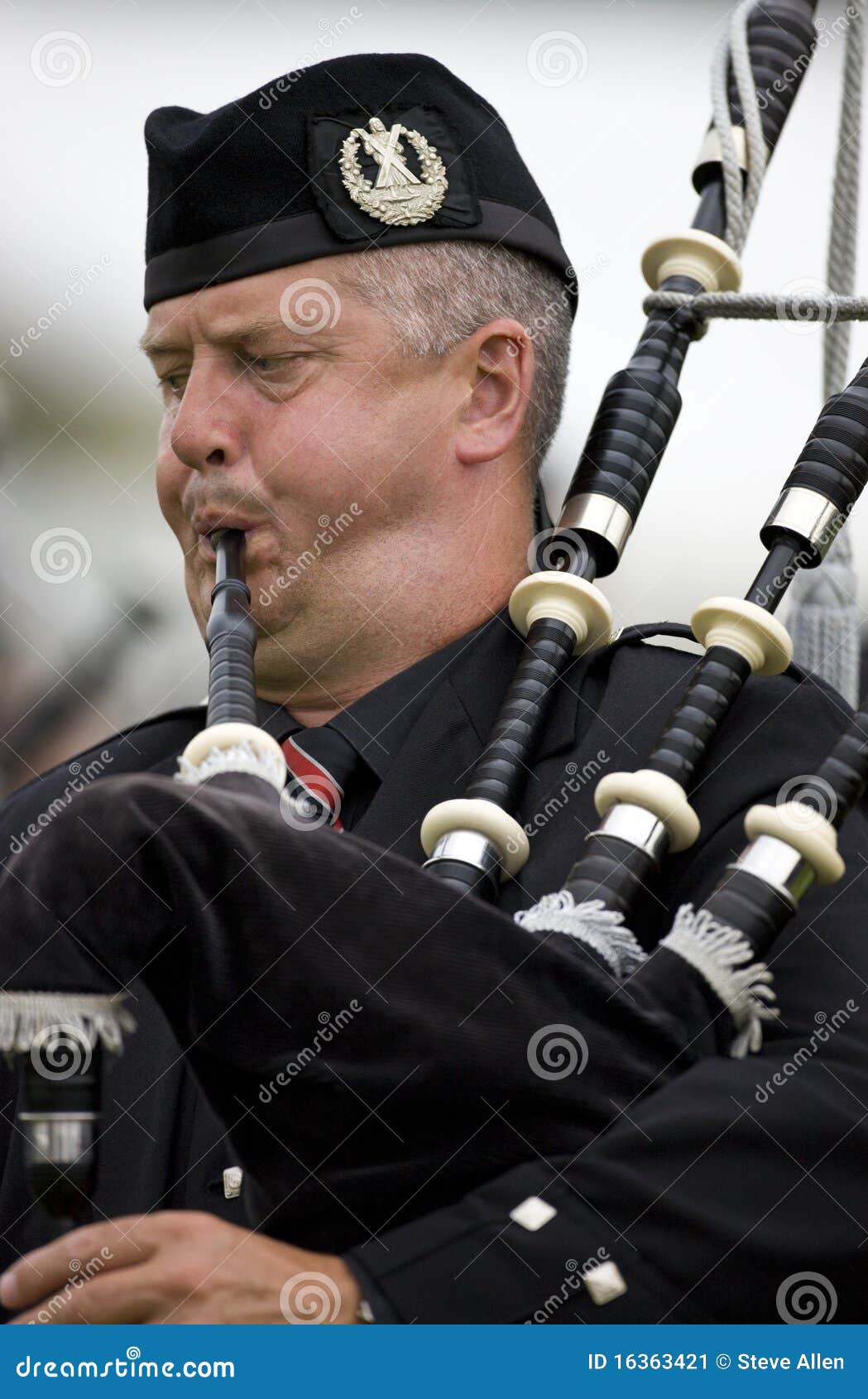 Piper - Highland Games - Scotland Editorial Photo - Image of cowel ...