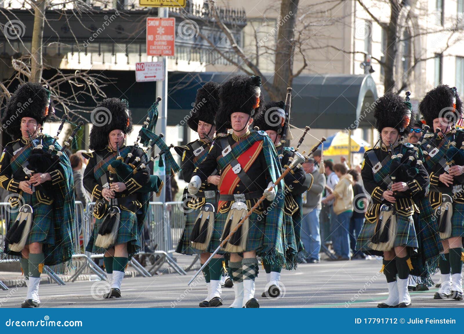 Pipers in New York S St. Patrick S Day Parade Editorial Photography ...