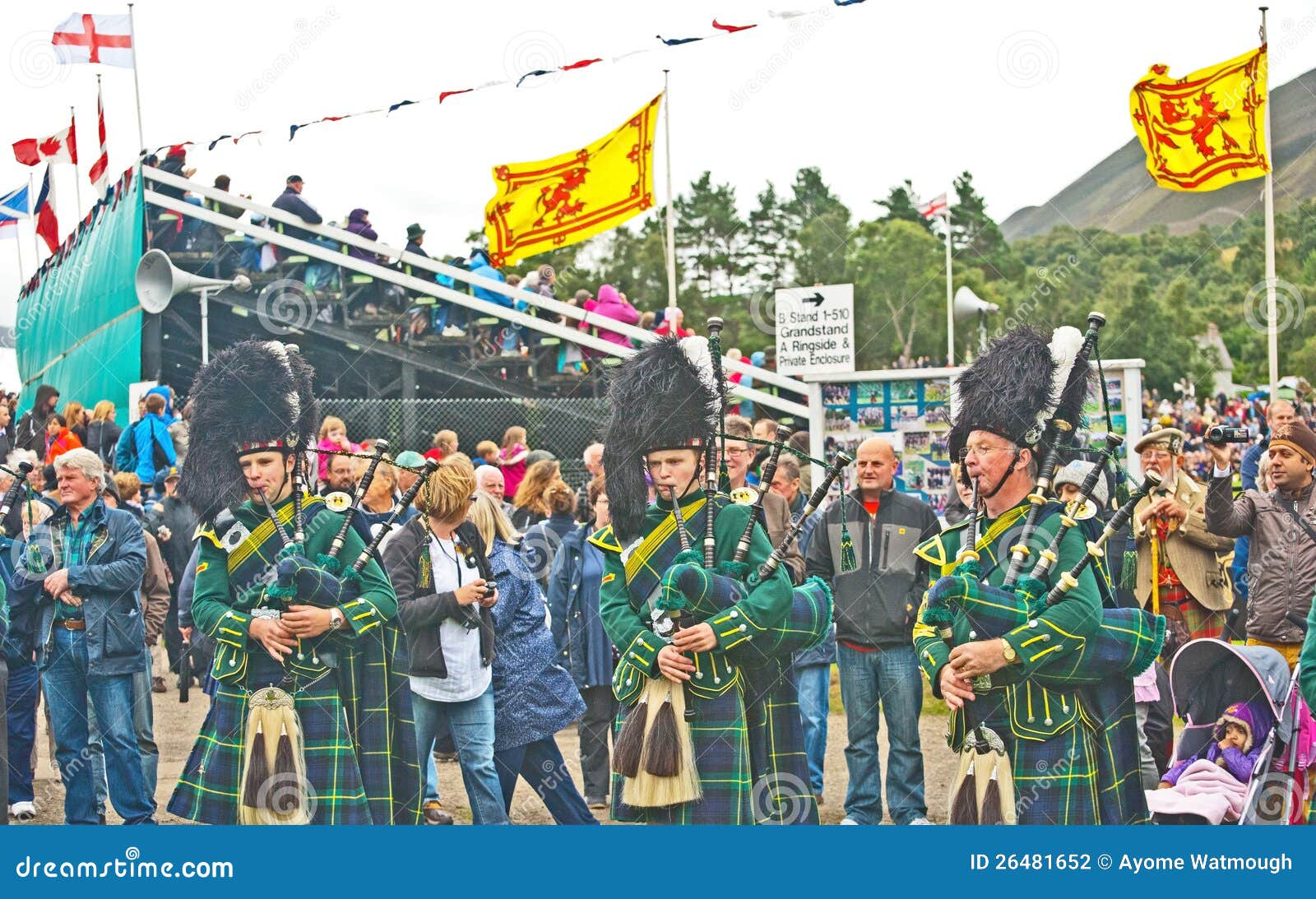 Pipers Playing at Braemar Royal Gathering Editorial Photography - Image ...