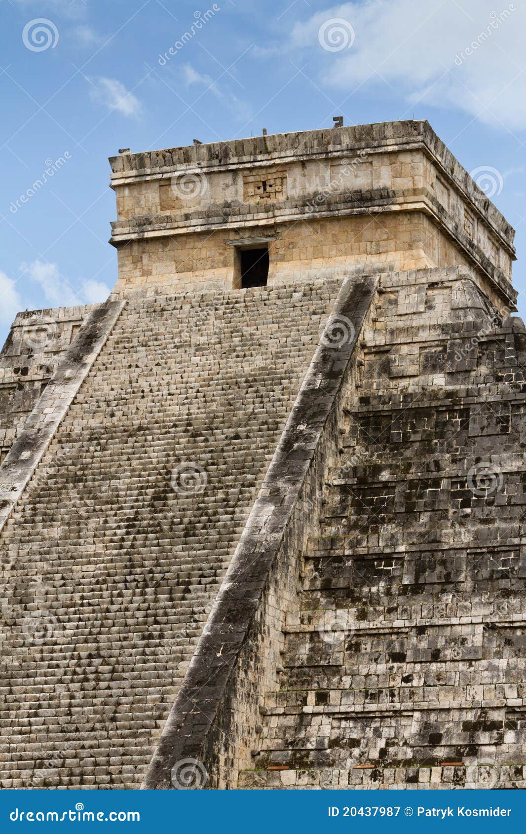 Pirámide Maya De Chichen Itza Imagen de archivo - Imagen de siete ...