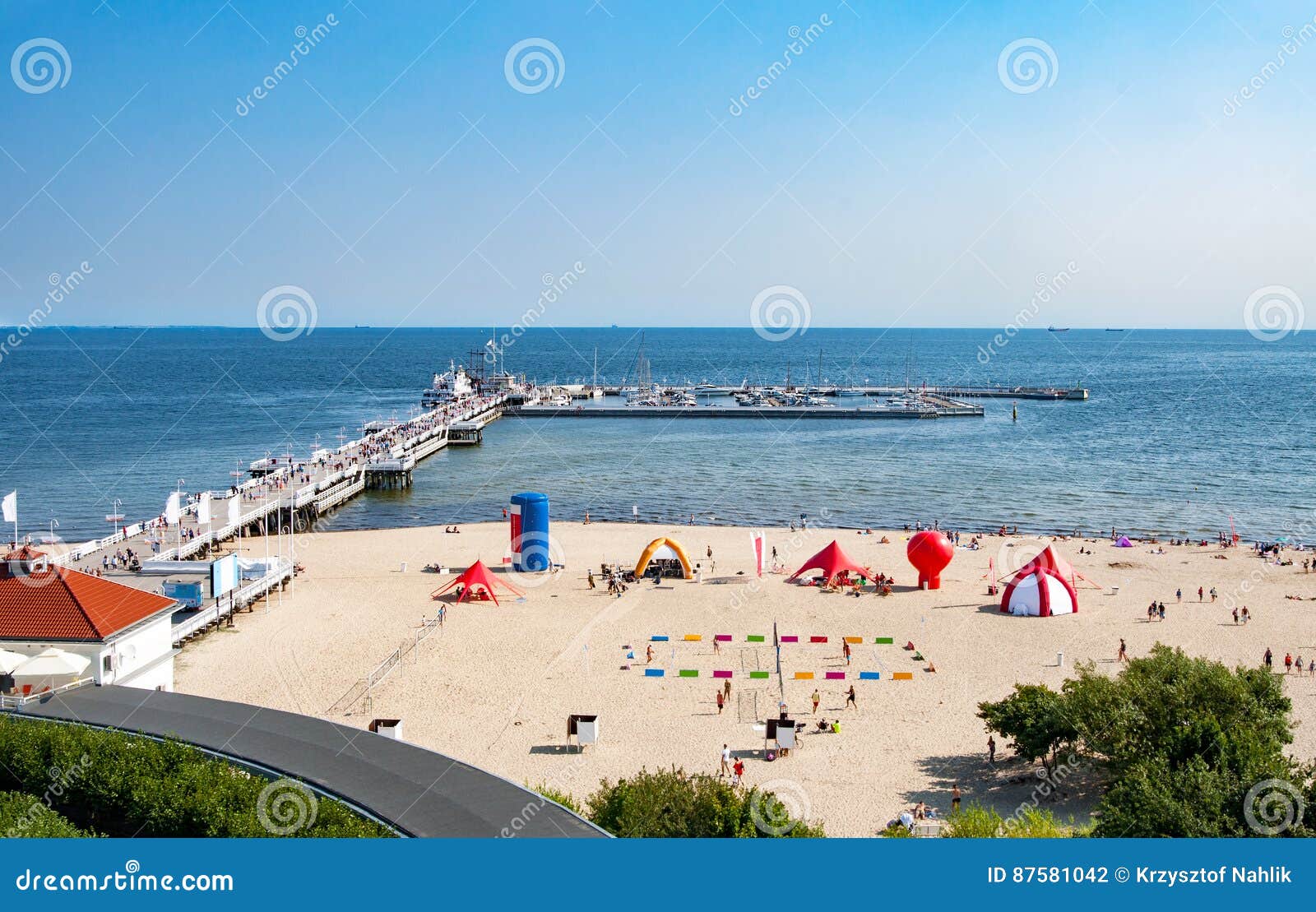 Pir Och Strand I Sopot, Polen Arkivfoto - Bild av balsam, hamn: 87581042