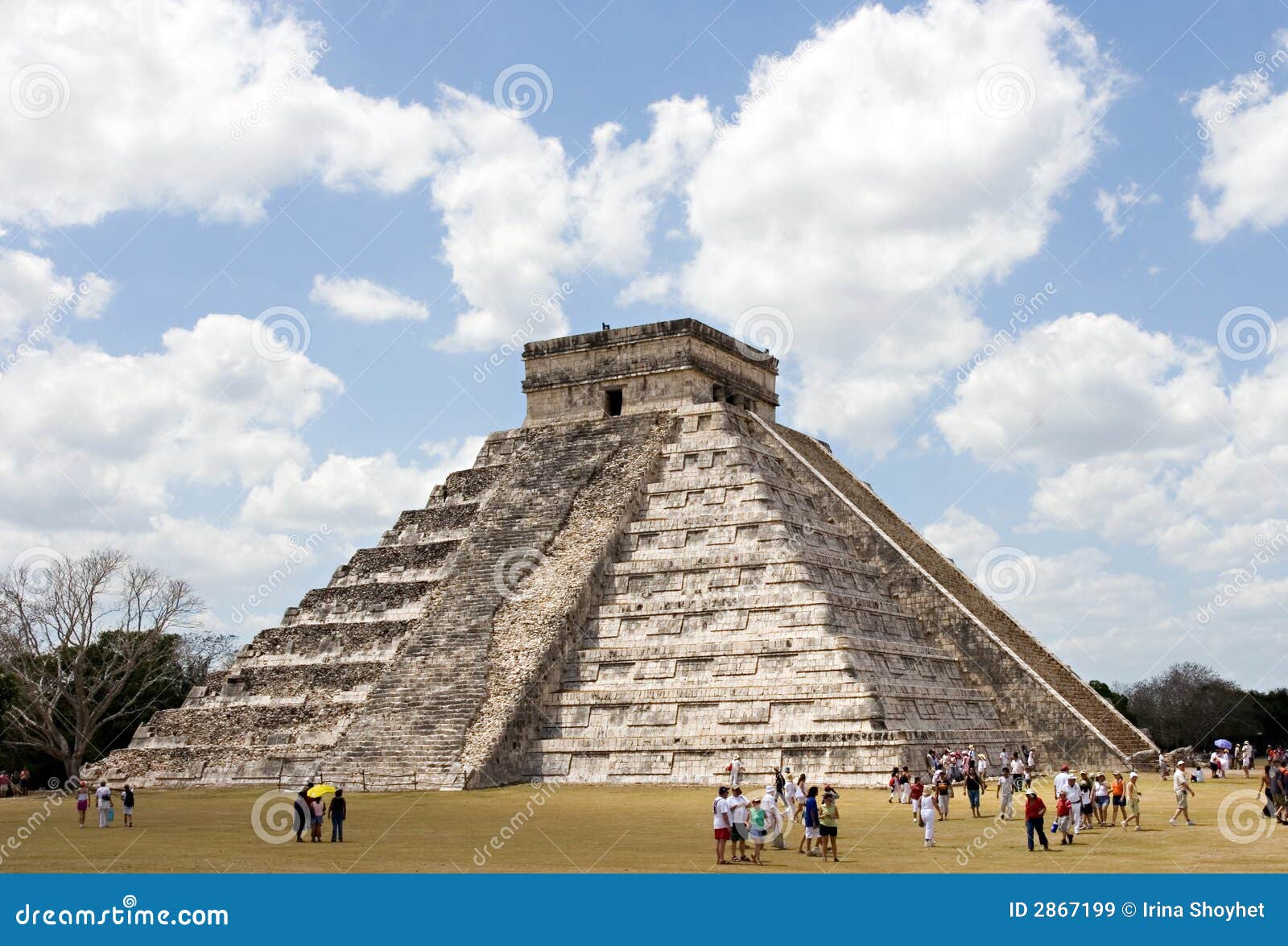 Chichen Itza, One Of The Most Visited Archaeological Sites, Mexico ...
