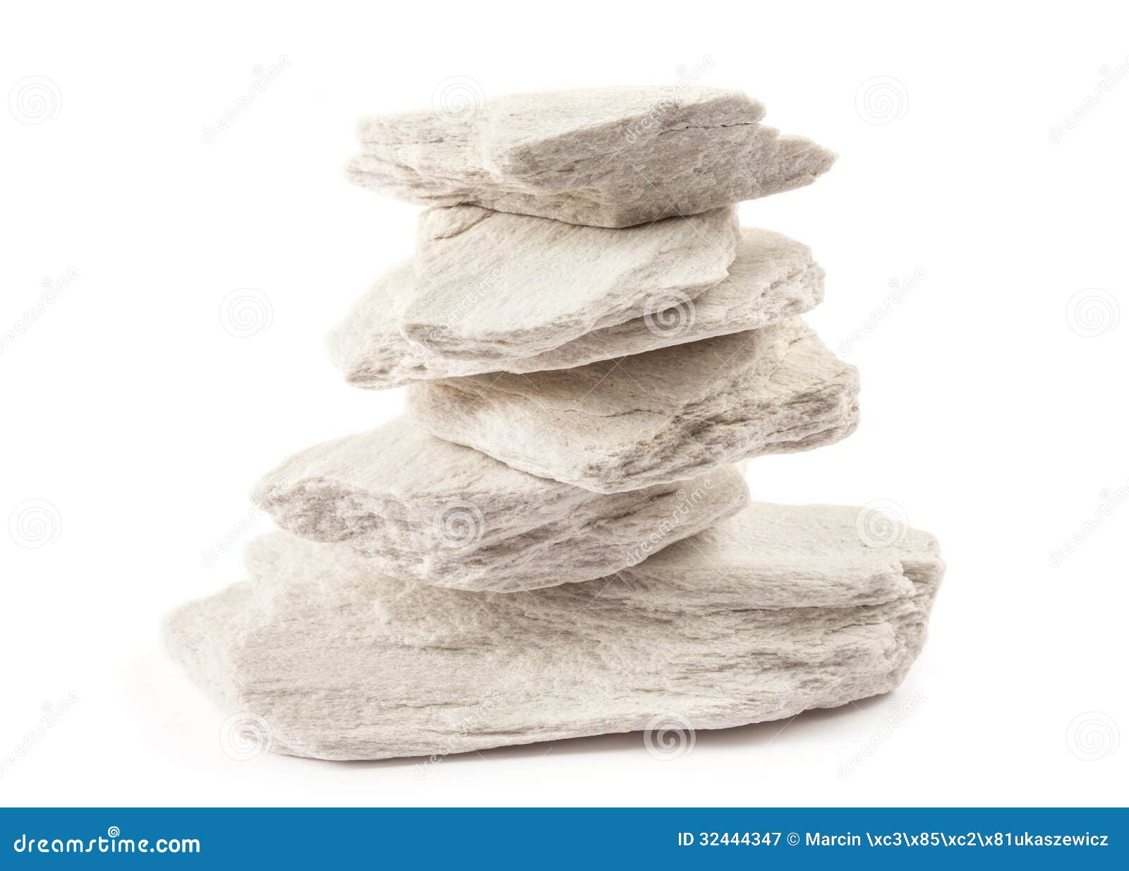 Piramide van witte stenen stock afbeelding. Image of regeling - 32444347