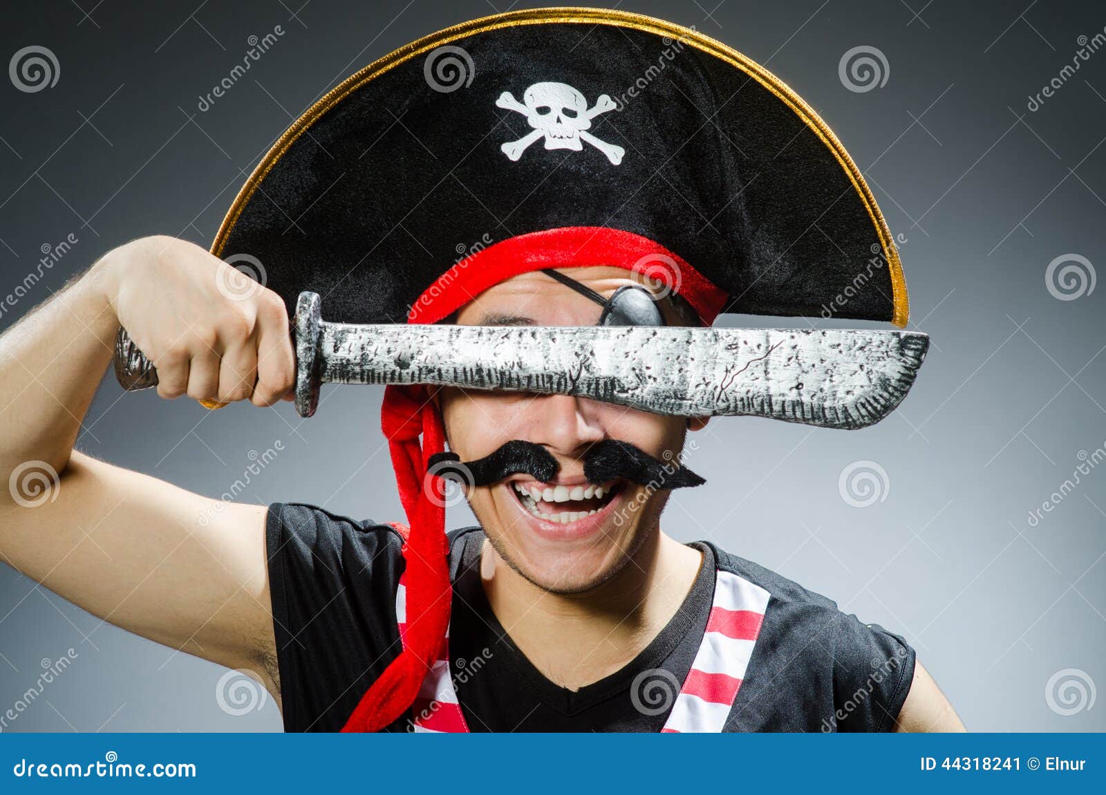 Pirate drôle image stock. Image du aventure, costume - 44318241