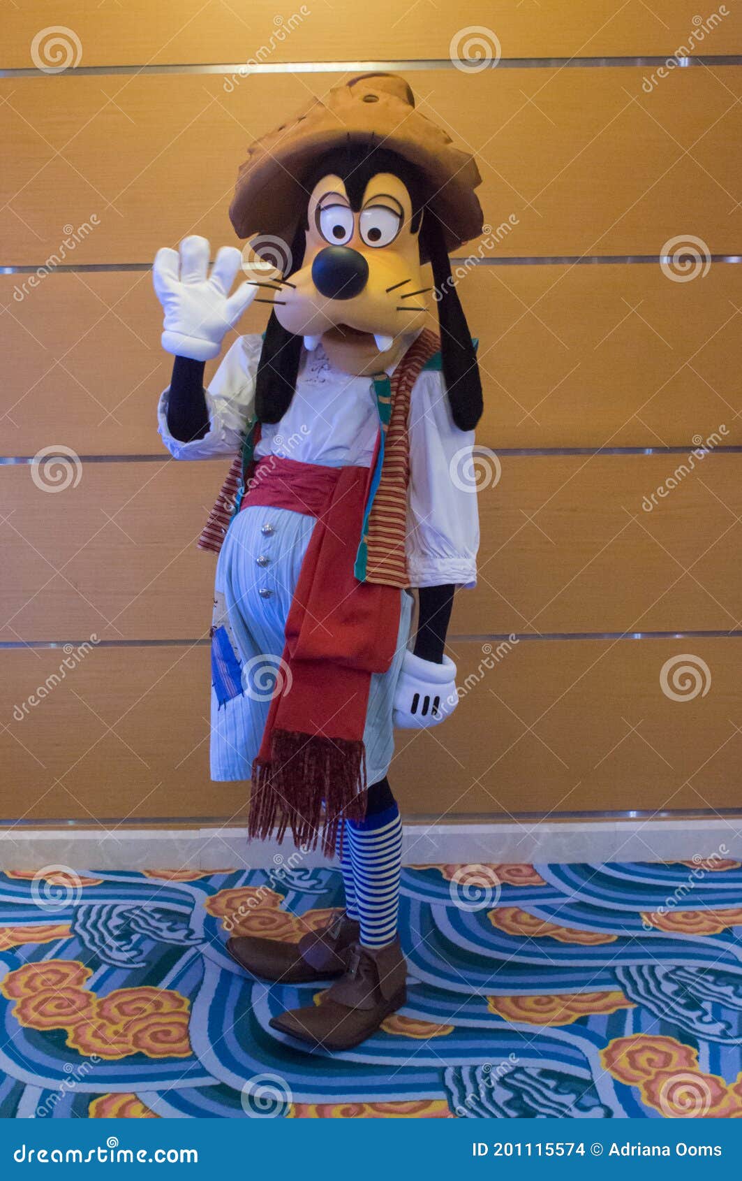 Pirate goofy editorial stock image. Image of line, cruise - 201115574