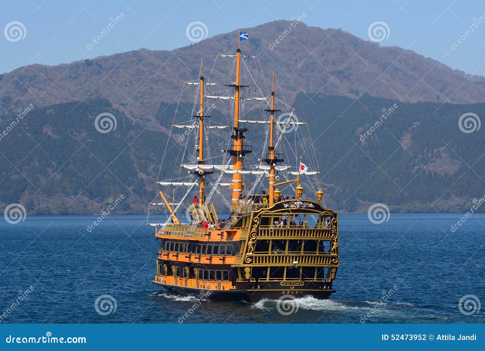 Pirate Ship, Lake Ashi, Japan Editorial Photography - Image of kami ...