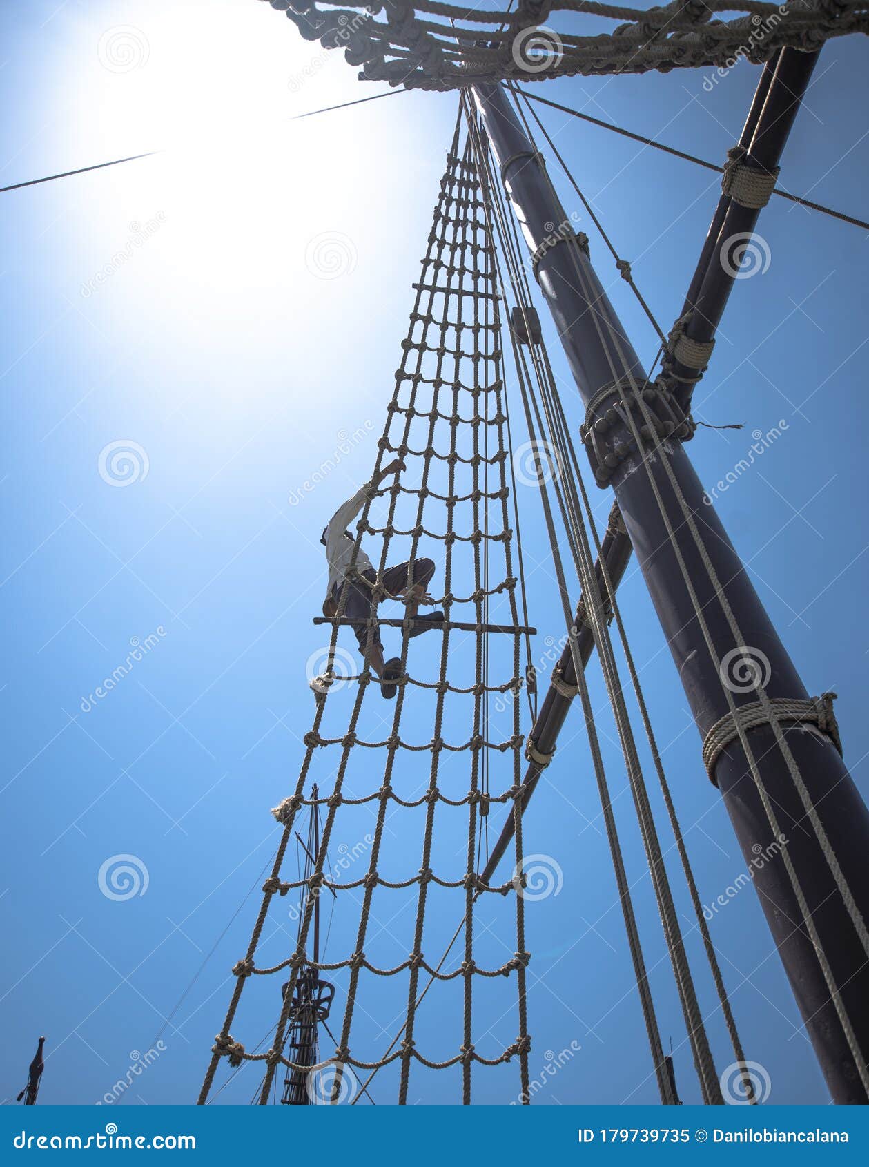 Why don't the COWARDS who run the CDS building open up the terraces up ...