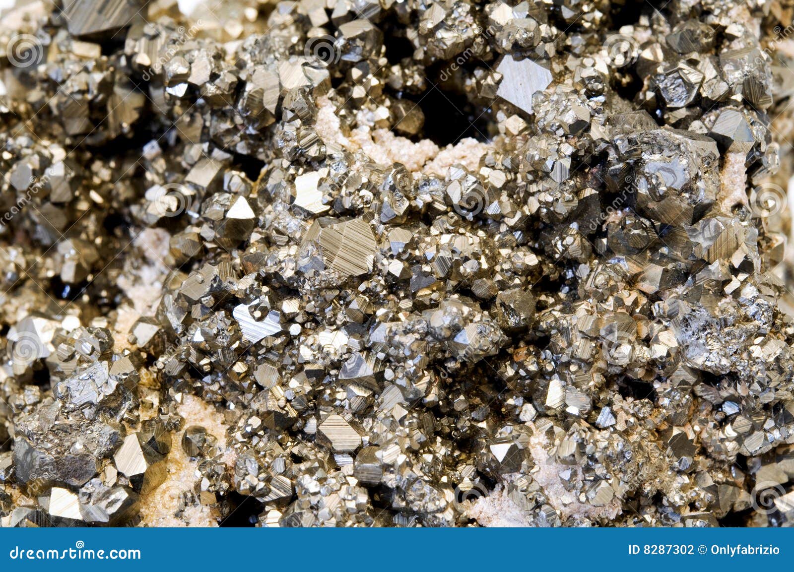 Pirite fotografia stock. Immagine di pietra, minerale - 8287302