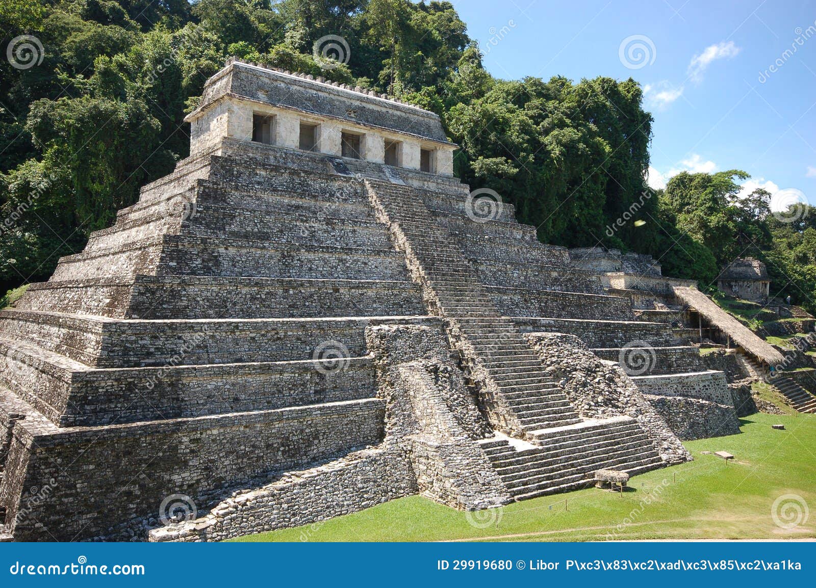 Ruina-monumentos Mayas Chiapas México De Palenque Foto de archivo ...