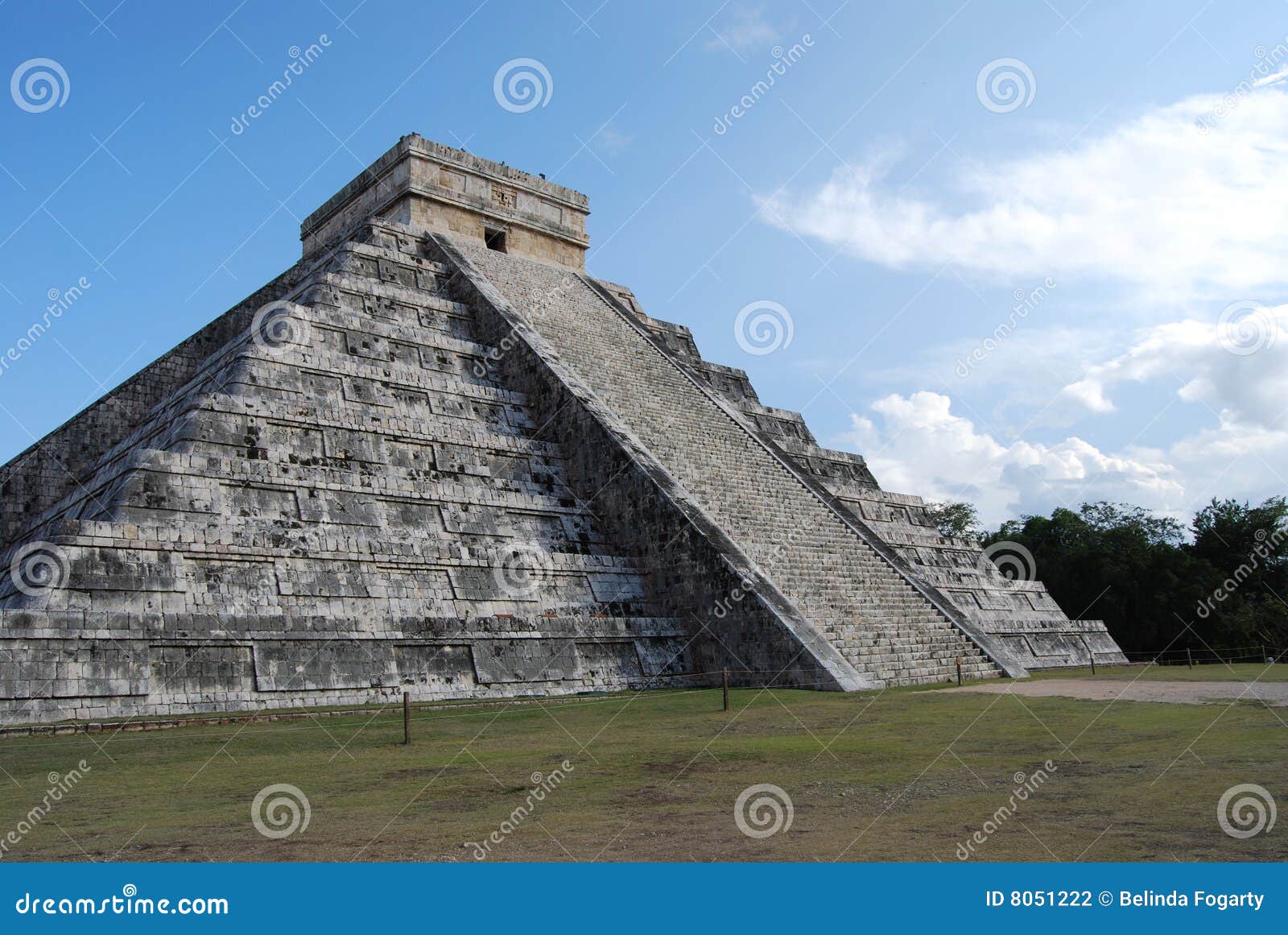 Pirámide De Chichen Itza Imagen. Imagen: 8051222