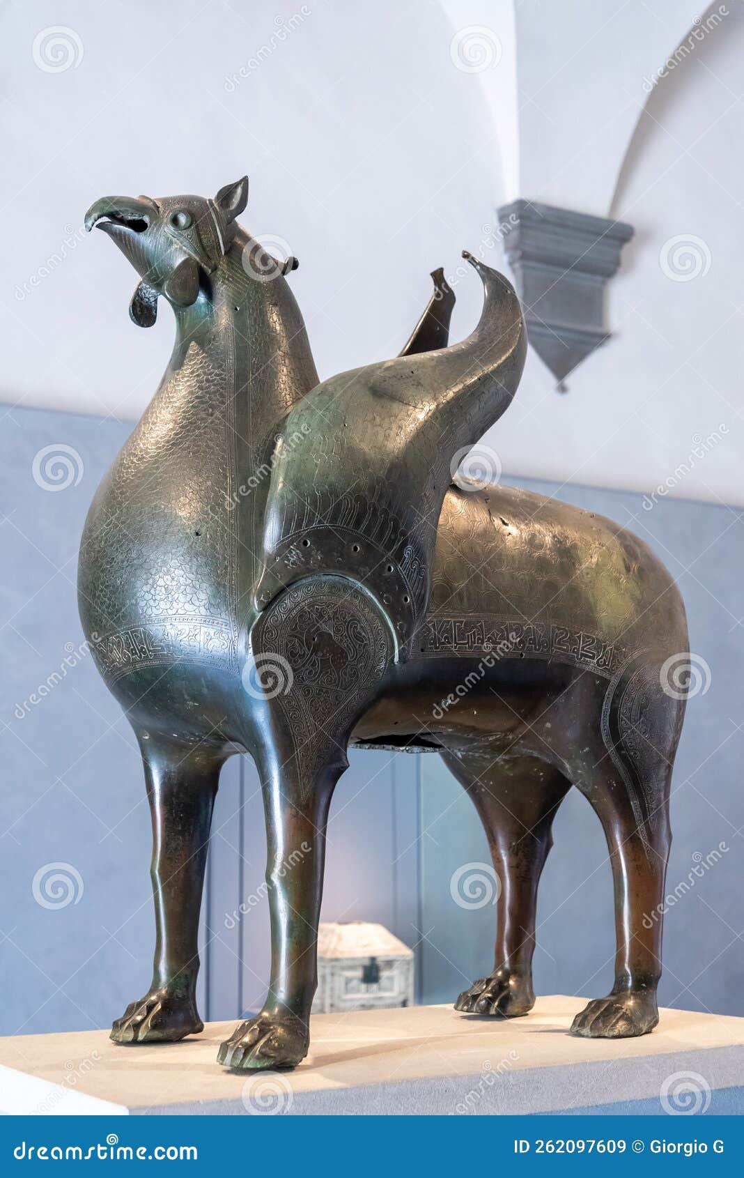 Statue Of A Griffin In The Roof Of The Museum Of Art In Philadelphia ...