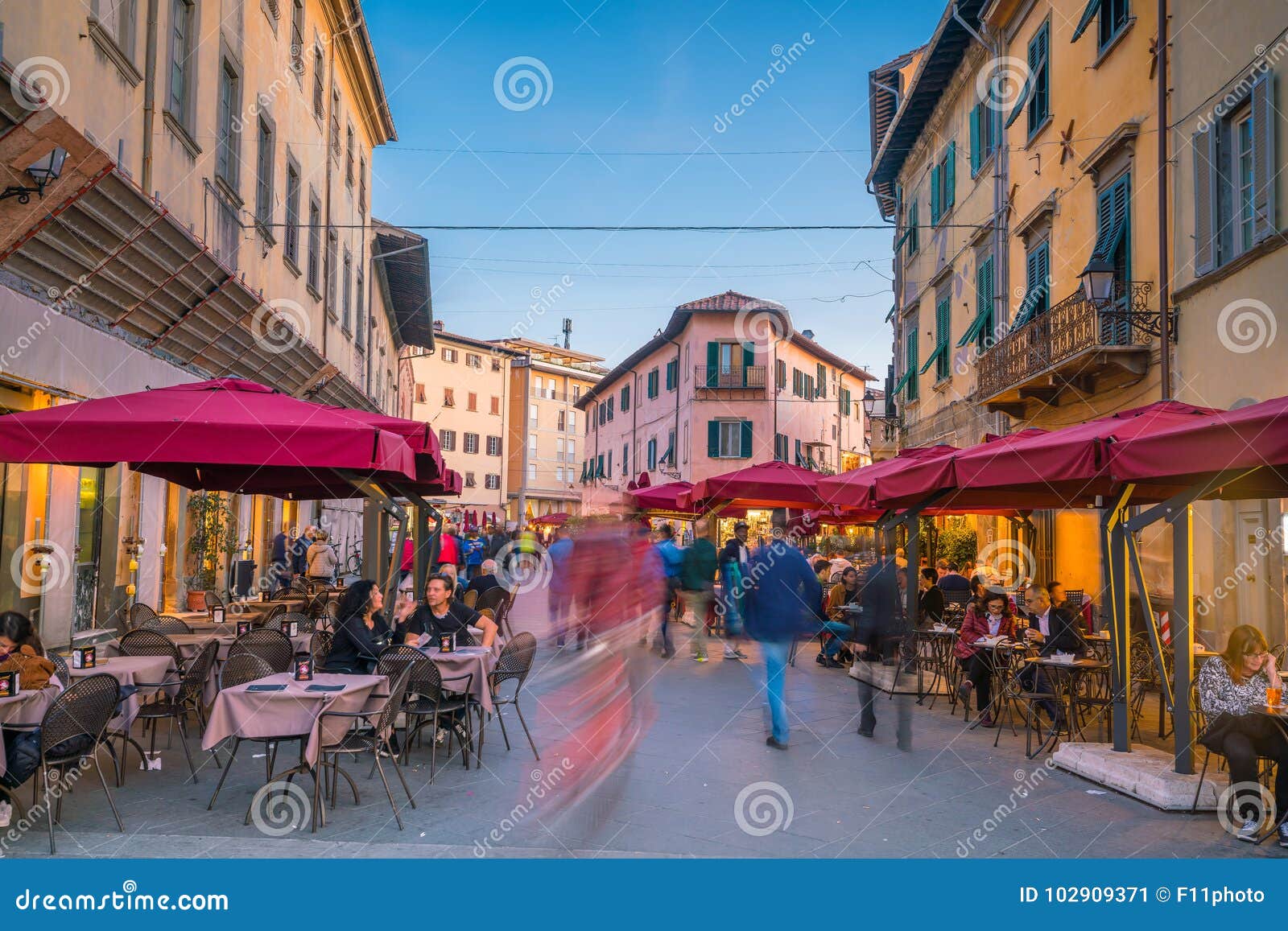 Restaurants in Old Town of Pisa Editorial Photo - Image of tourism ...