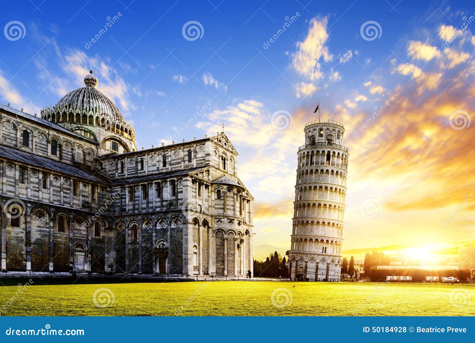 Pisa-Stadt stockfoto. Bild von gebäude, kathedrale, basilika - 50184928