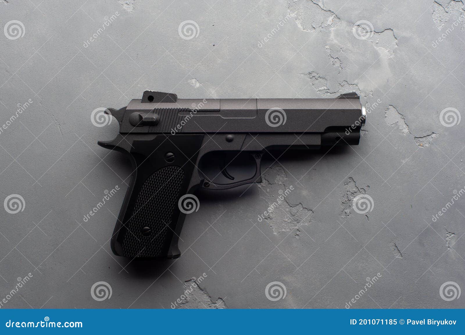 Pistola moderna negra imagen de archivo. Imagen de metal - 201071185