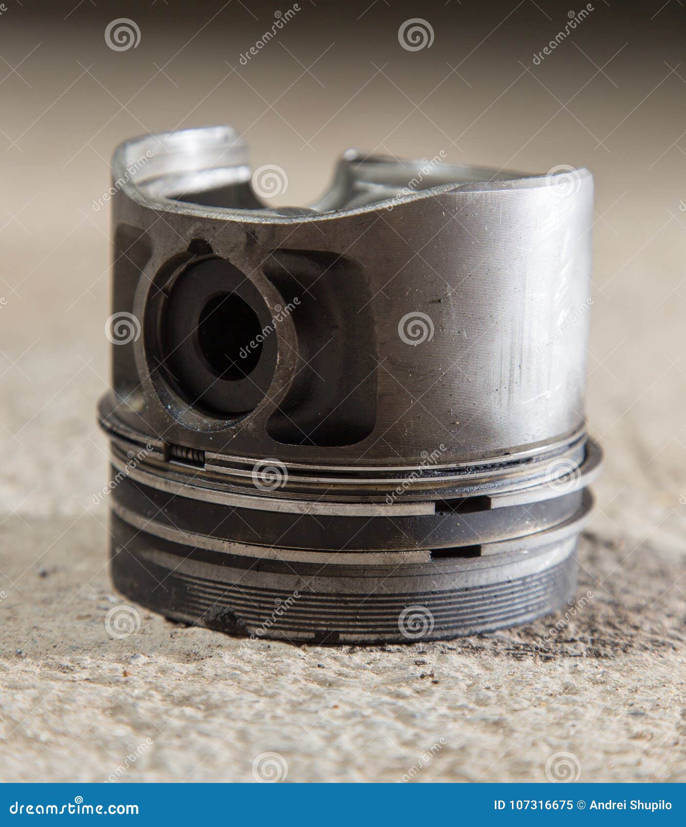 Piston motor vehicle stock image. Image of horsepower - 107316675