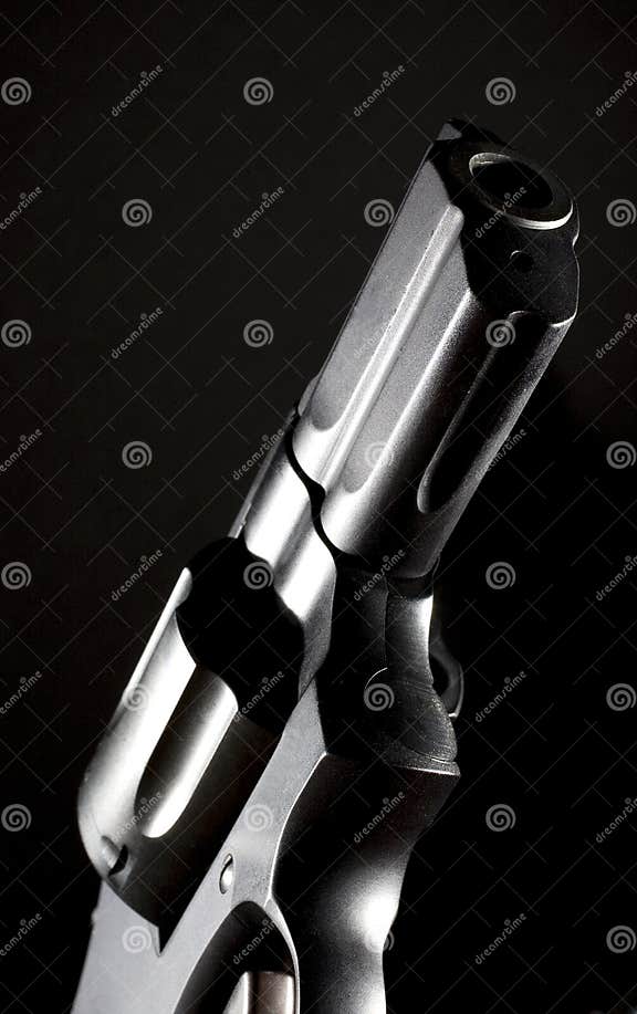 Pistool stock foto. Image of hamer, wapen, trekker, cilinder - 10702144