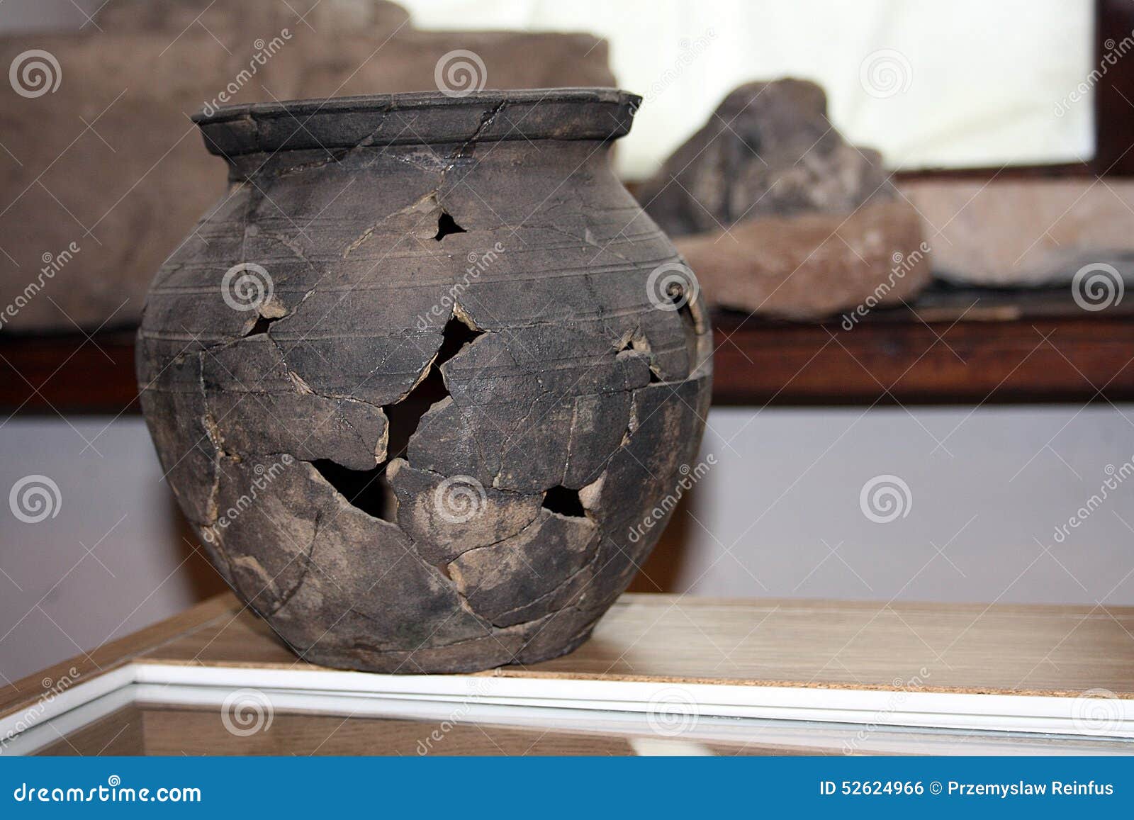 Pitcher editorial photo. Image of pitcher, damaged, object - 52624966