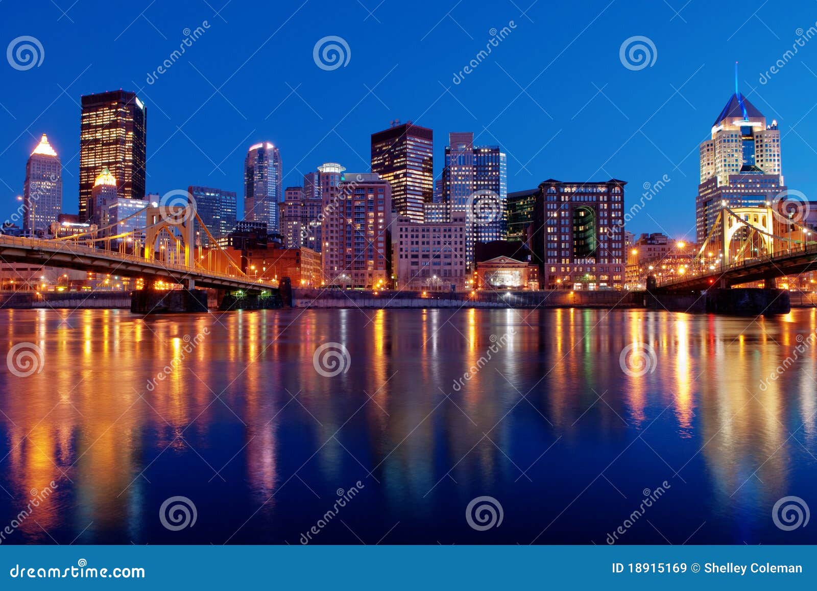 Pittsburgh Skyline at Night Stock Image - Image of long, exposure: 18915169