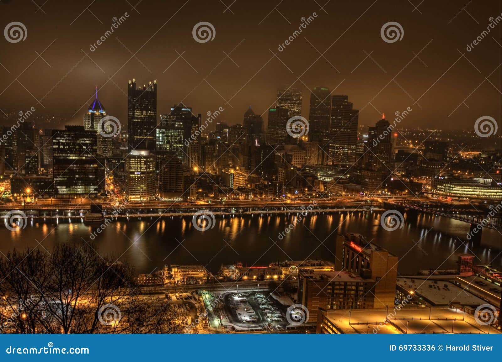 The Pittsburgh Skyline at Night Editorial Photo - Image of downtown ...