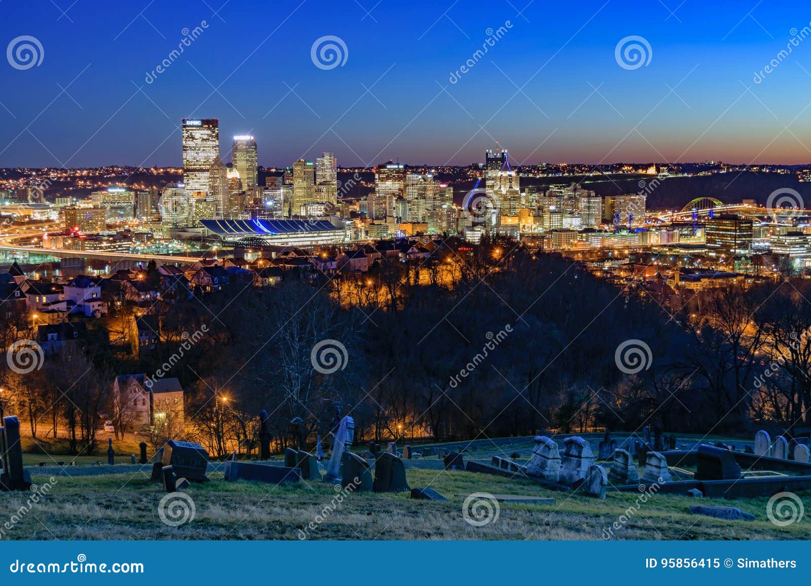 Pittsburgh Skyline at Sunset Editorial Image - Image of buildings, city ...