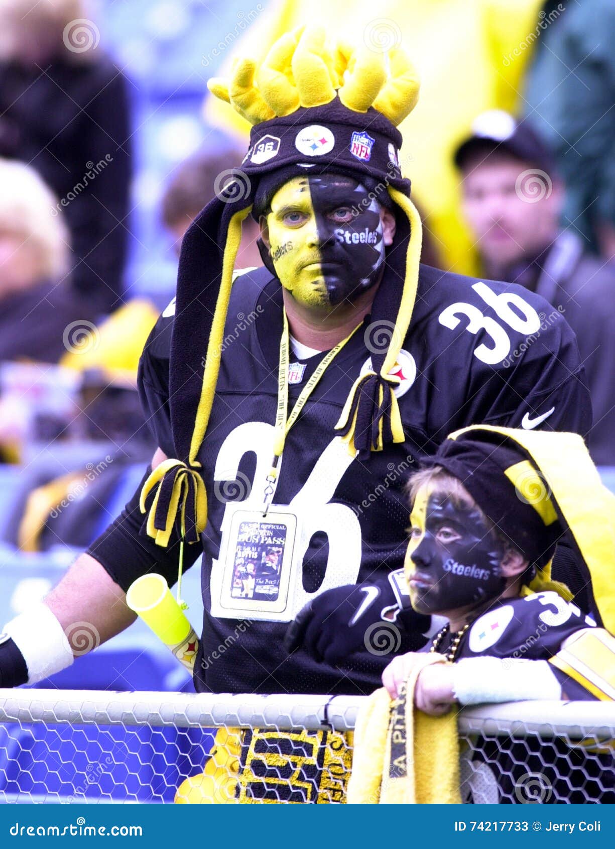Pittsburgh Steelers-Fans redaktionelles stockfoto. Bild von karosserie ...
