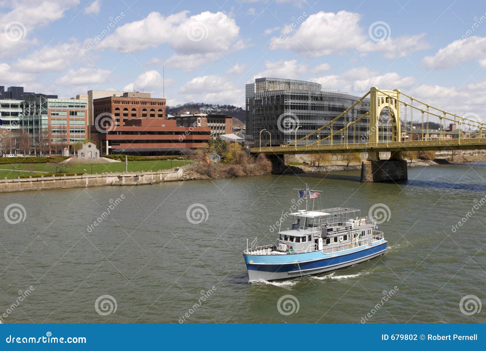 Pittsburgh Voyager Boat stock photo. Image of rivers, alcoa - 679802