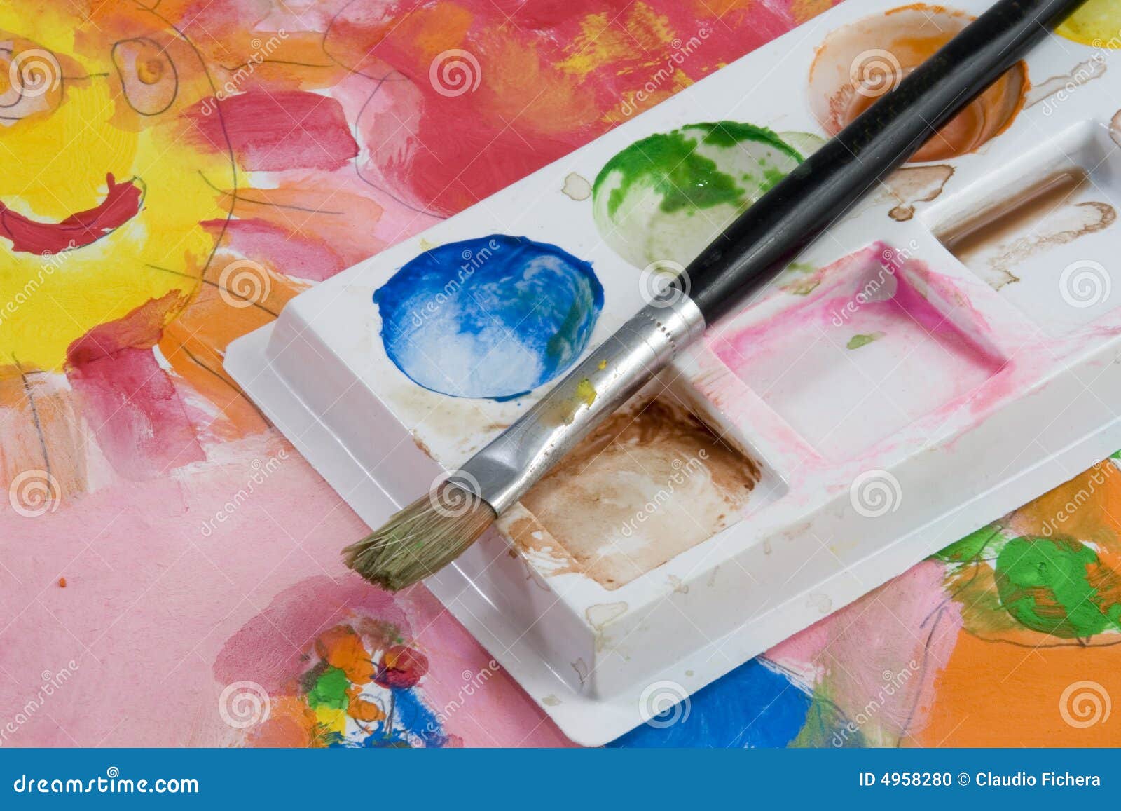 Pittura di Tempera fotografia stock. Immagine di tempera - 4958280